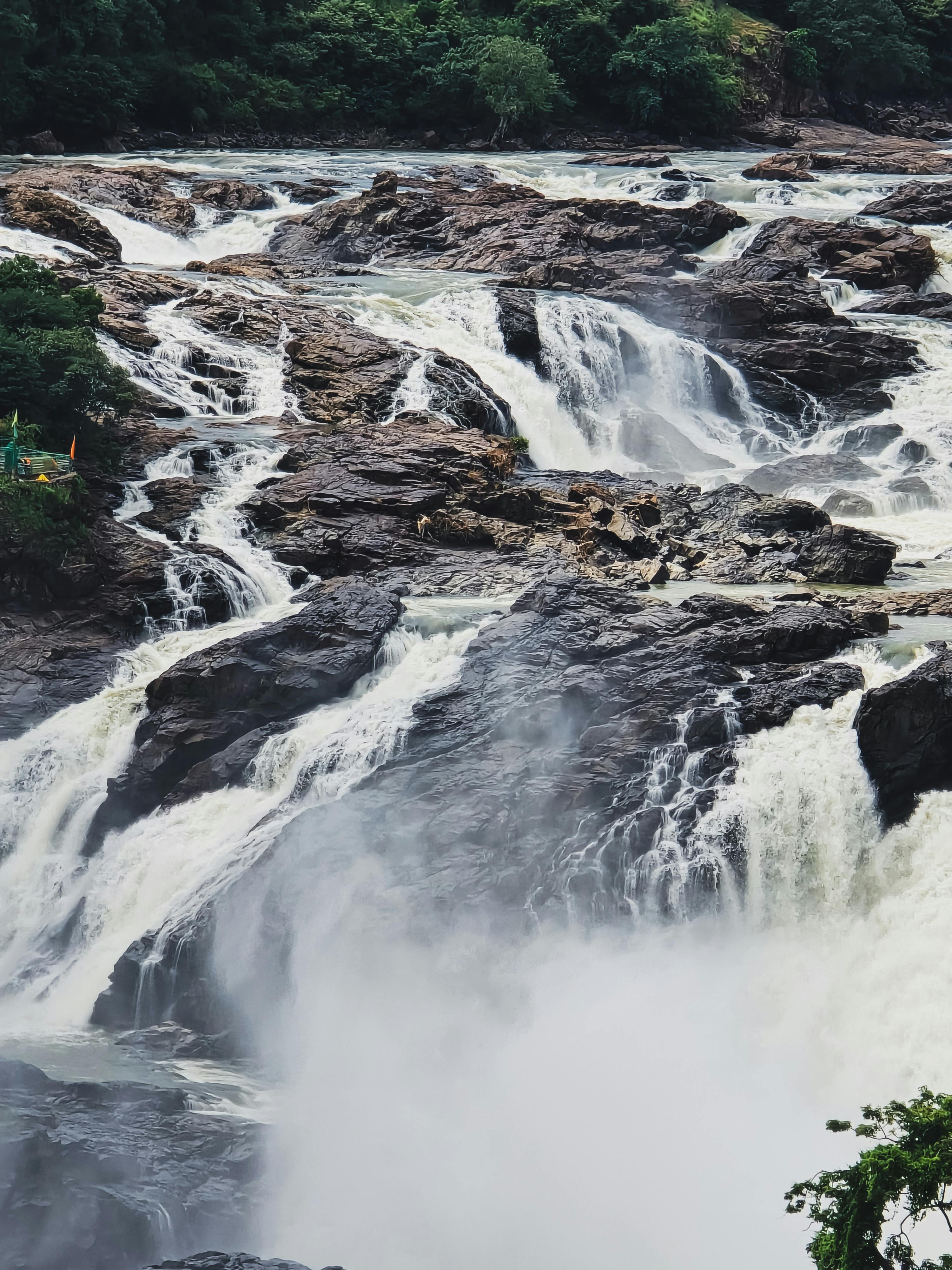 Photography of Flowing Plunge Waterfall · Free Stock Photo