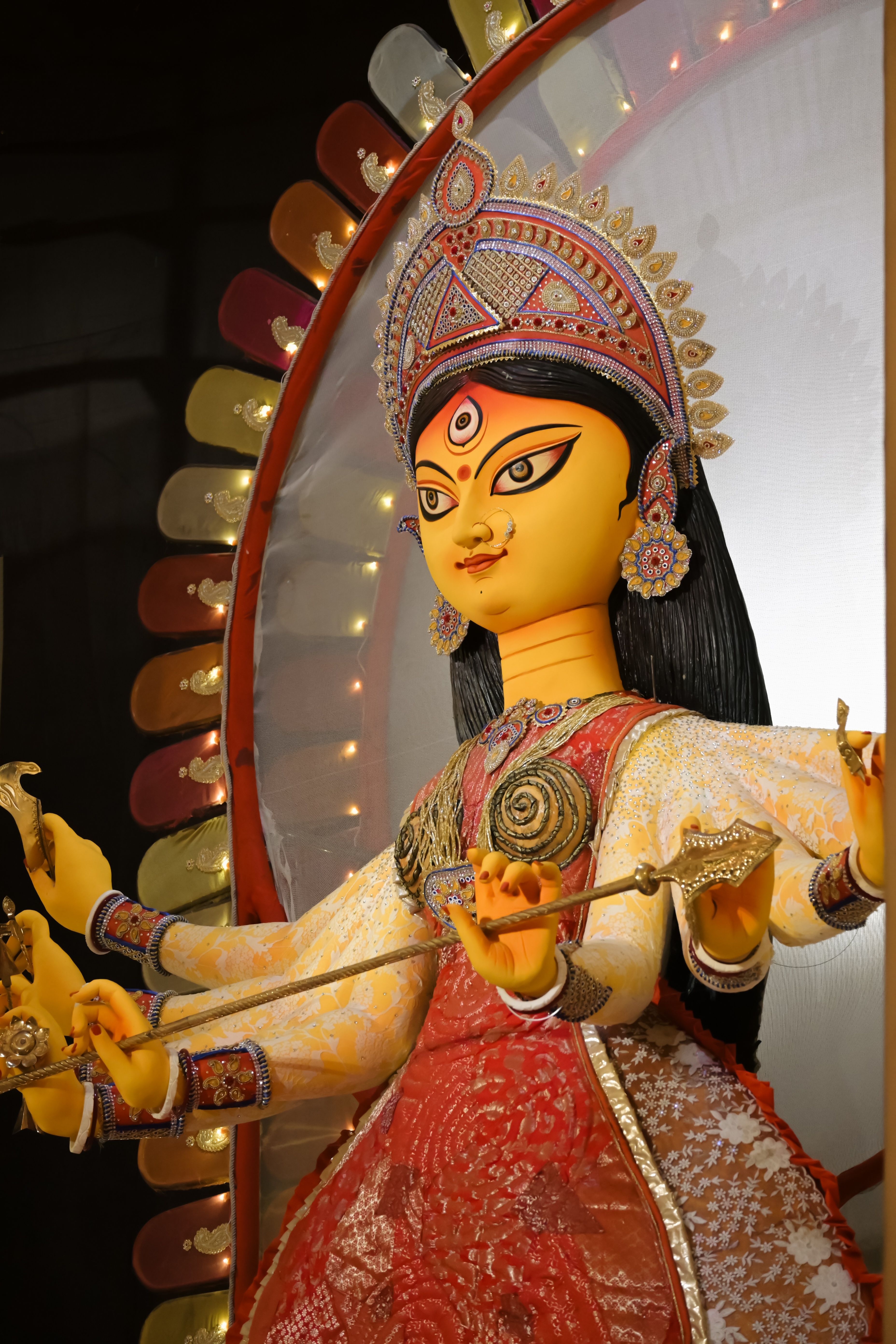 Vibrant Durga Idol in Kolkata During Durga Puja · Free Stock Photo