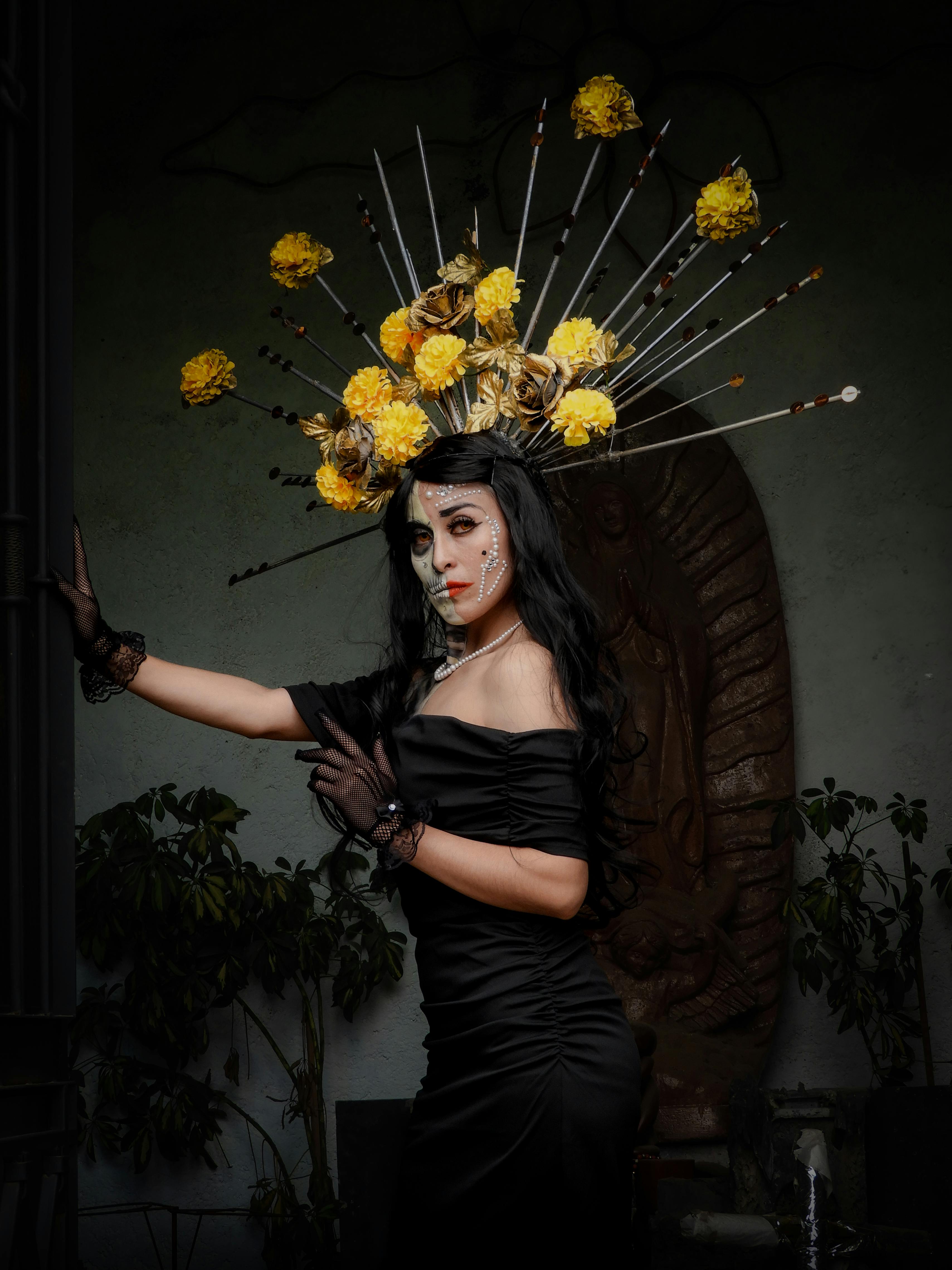 Elegant Catrina Pose for Day of the Dead · Free Stock Photo