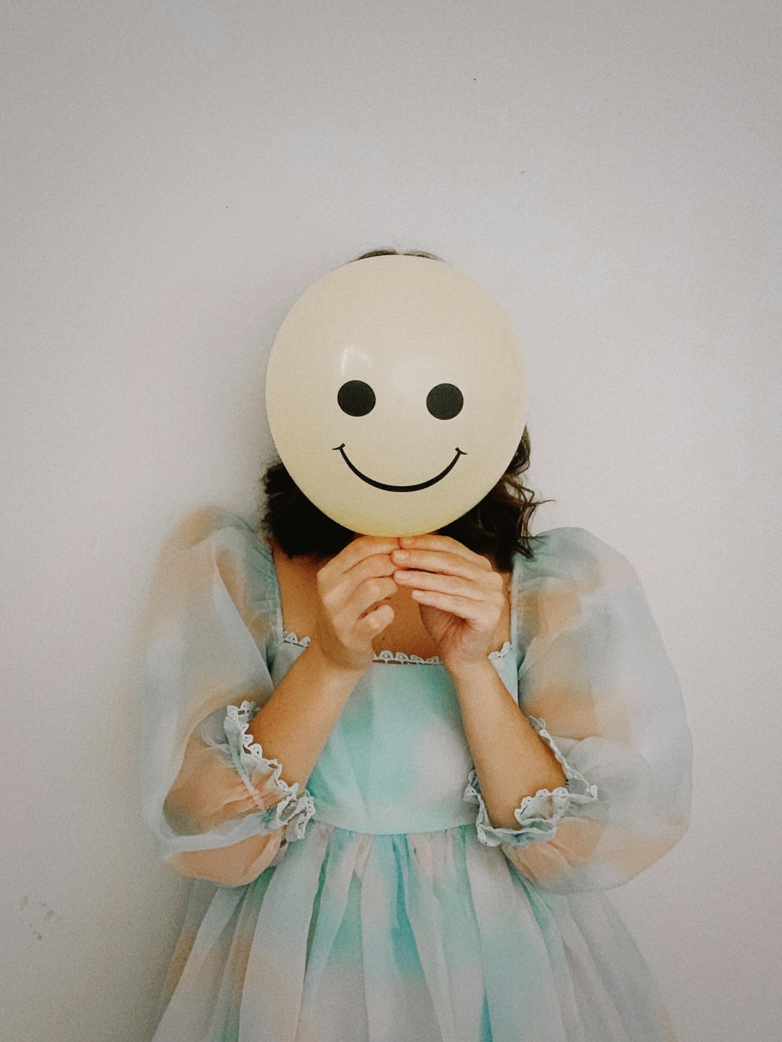Blue Smiley Face Photos, Download The BEST Free Blue Smiley Face Stock ...