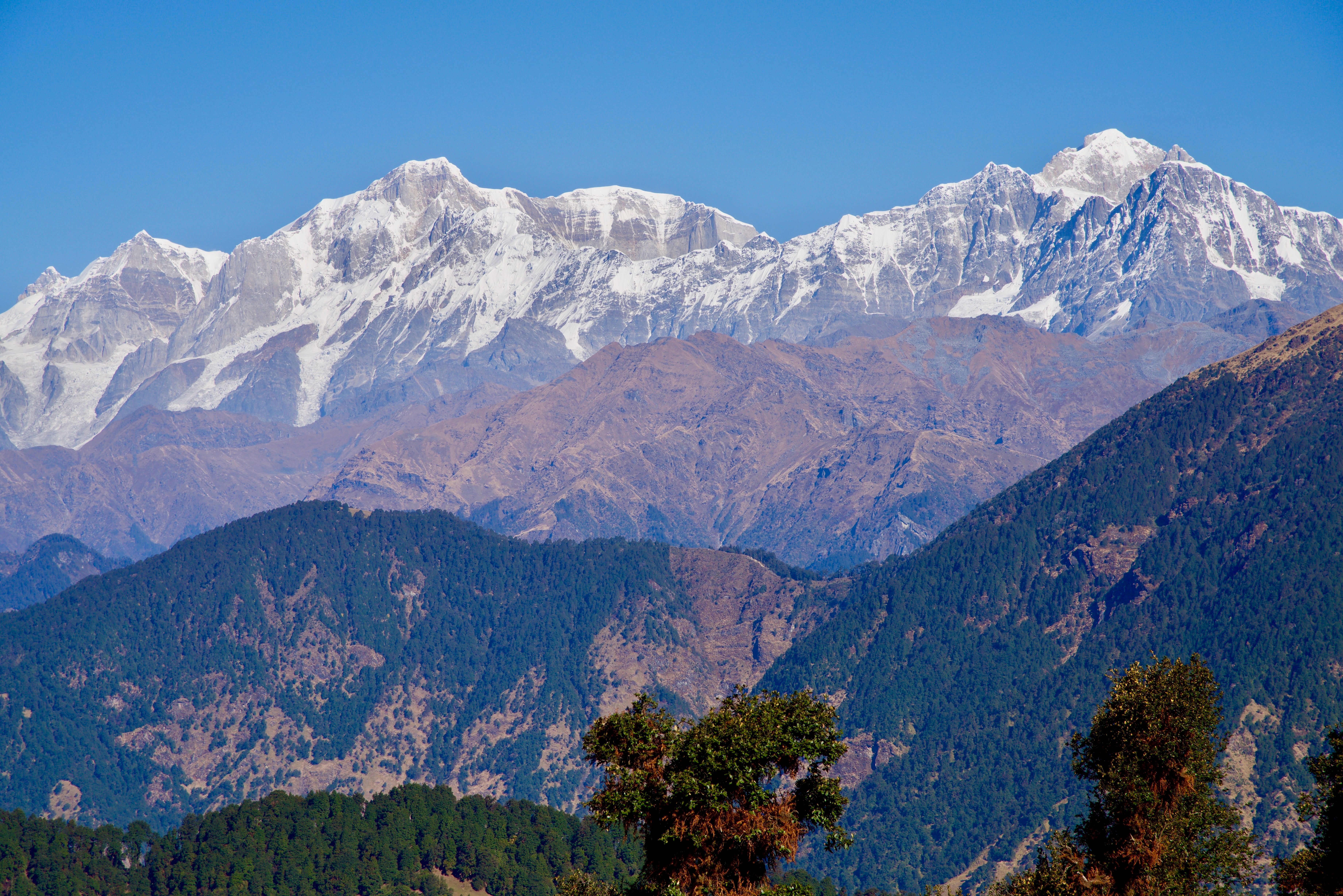 Majestic Himalayan Mountain Range Scenic View · Free Stock Photo