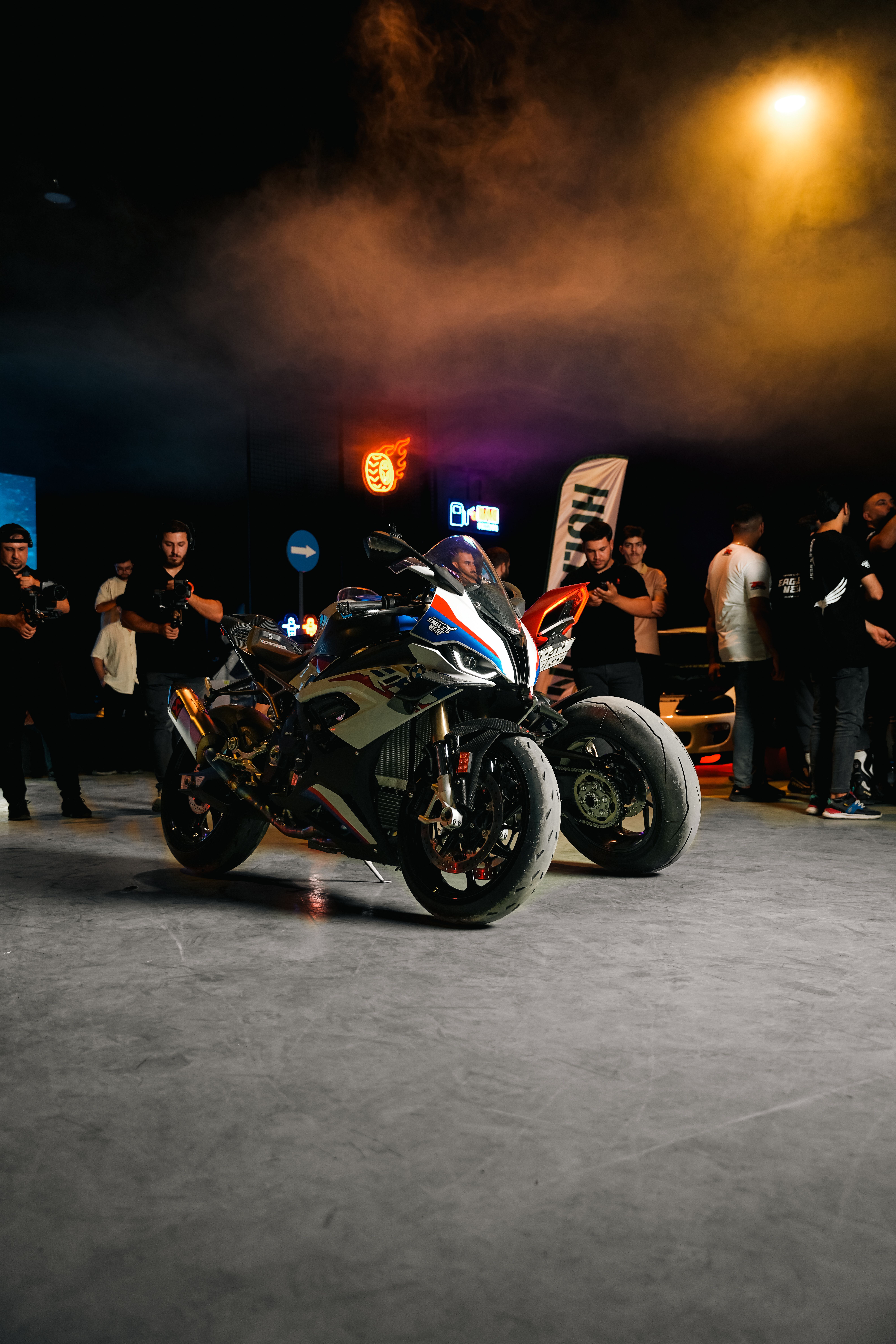 Dynamic Superbike Showcase at Indoor Event · Free Stock Photo