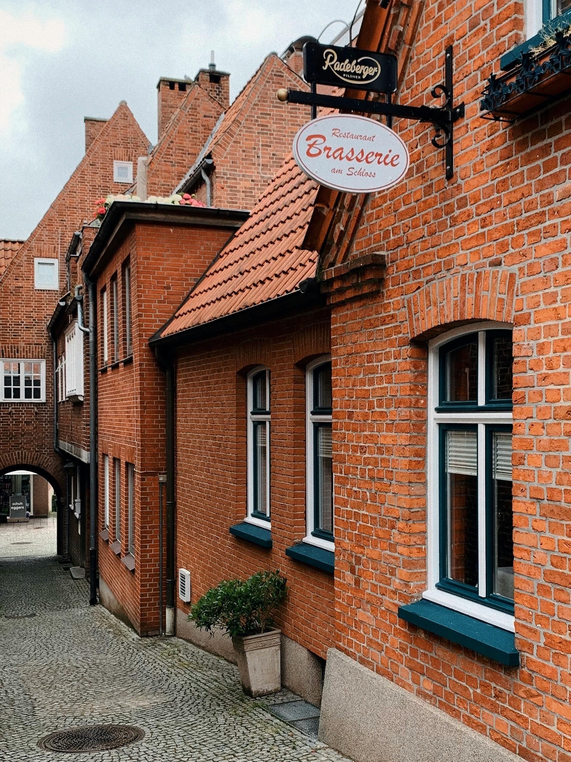 Charming Red Brick Alley in Plön, Germany · Free Stock Photo