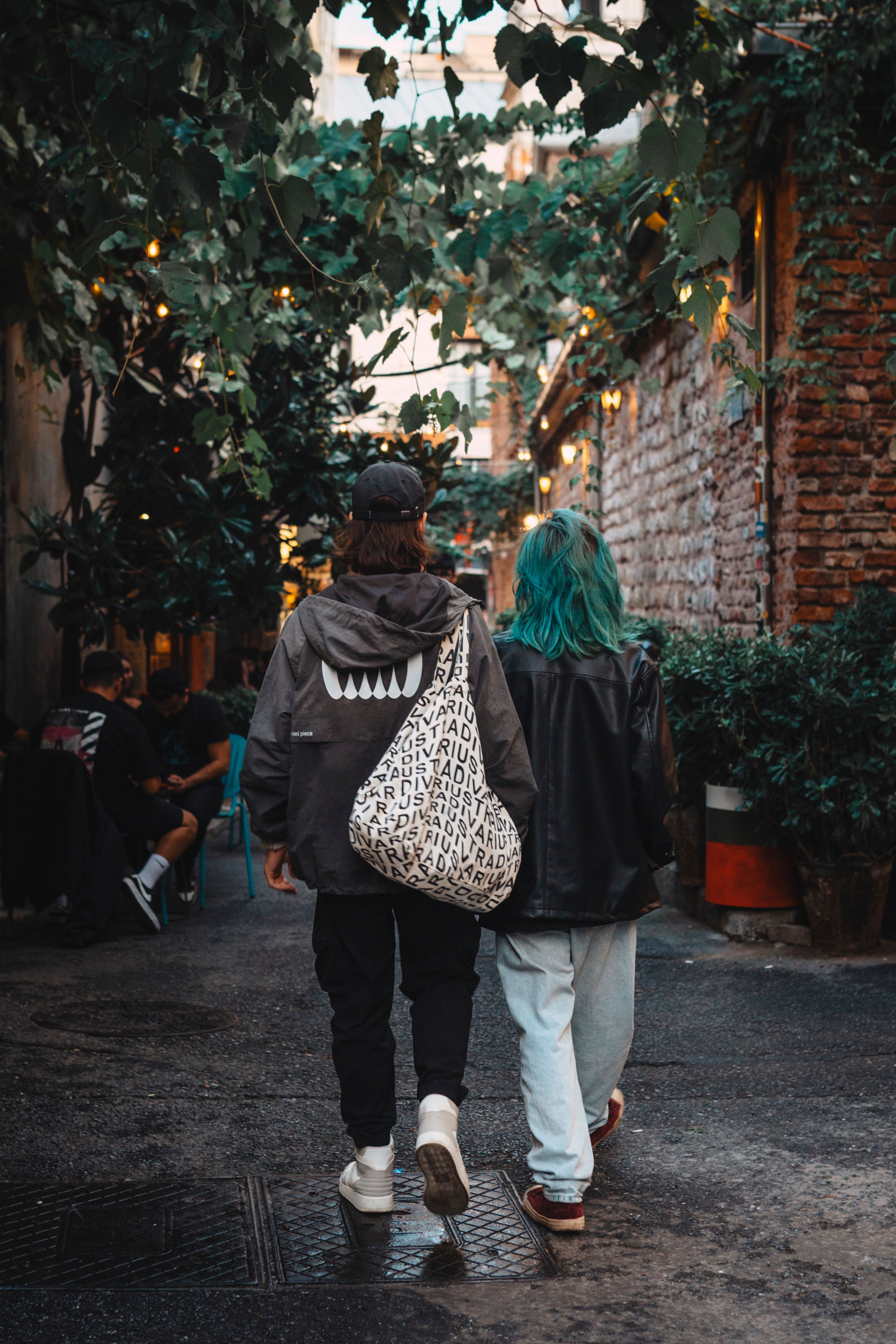 Couple Backwards Photos, Download The BEST Free Couple Backwards Stock ...