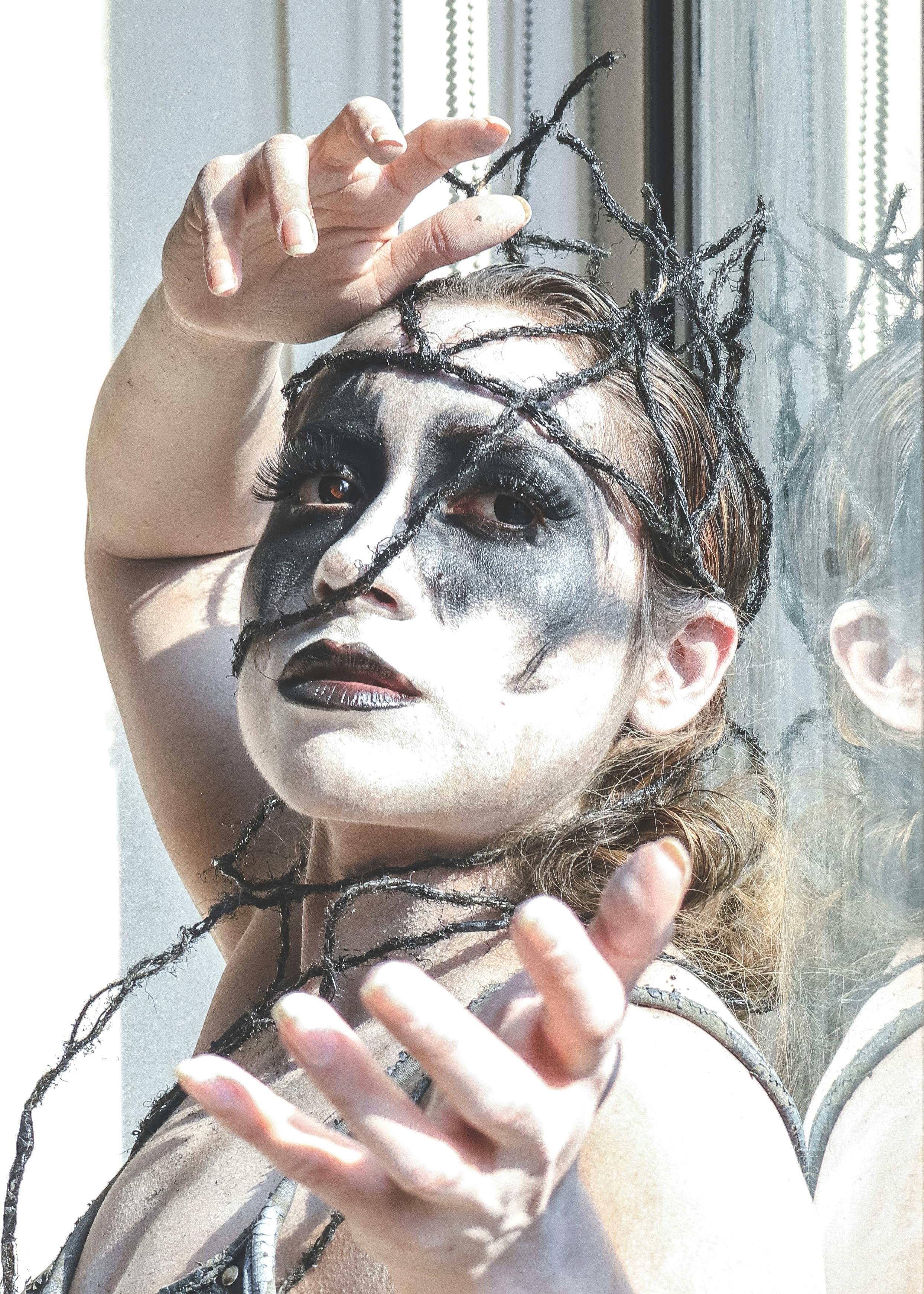 Contorted Expression Photos, Download The BEST Free Contorted ...