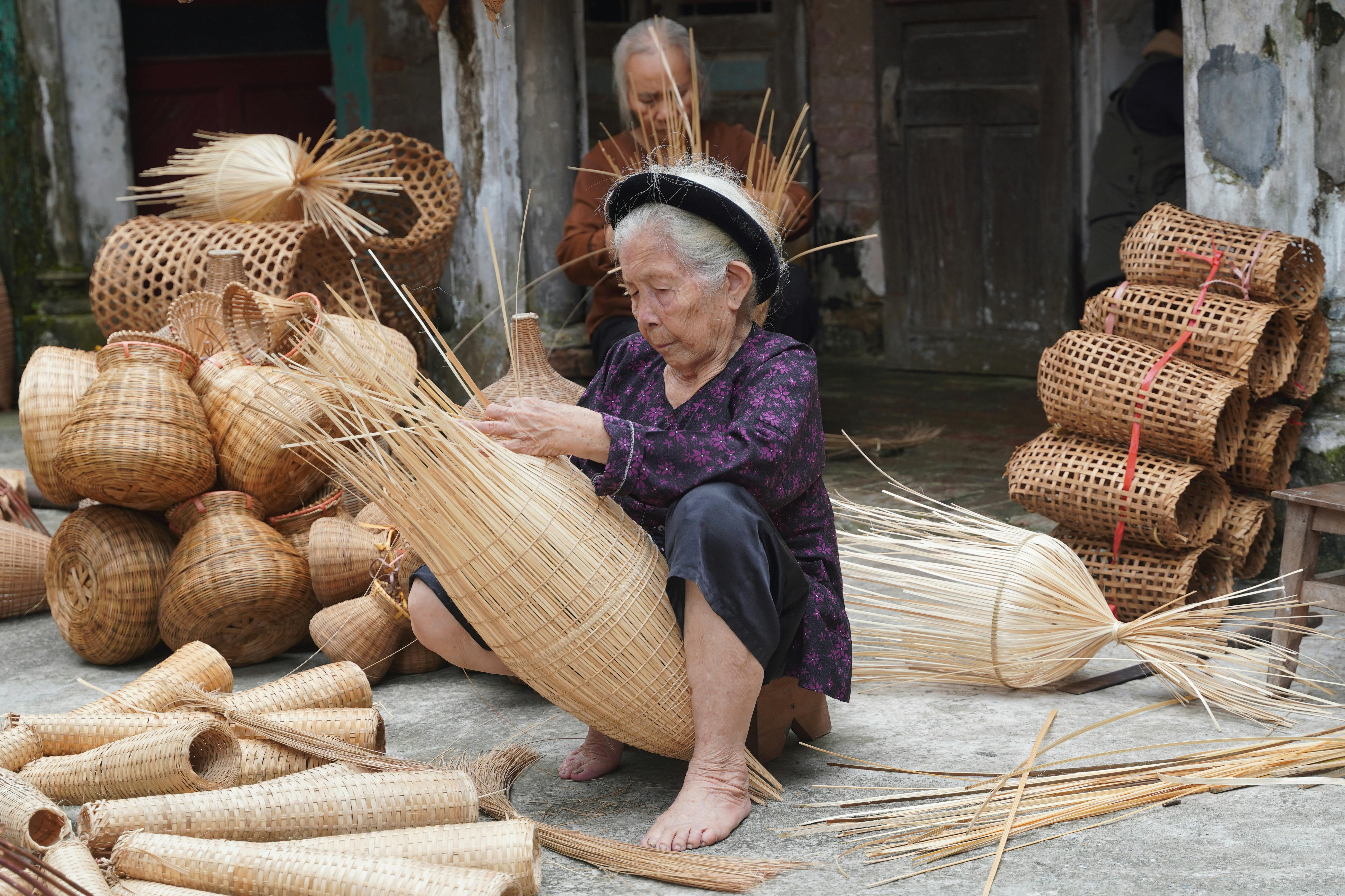 Traditional Vietnamese Basket Weaving Craft · Free Stock Photo