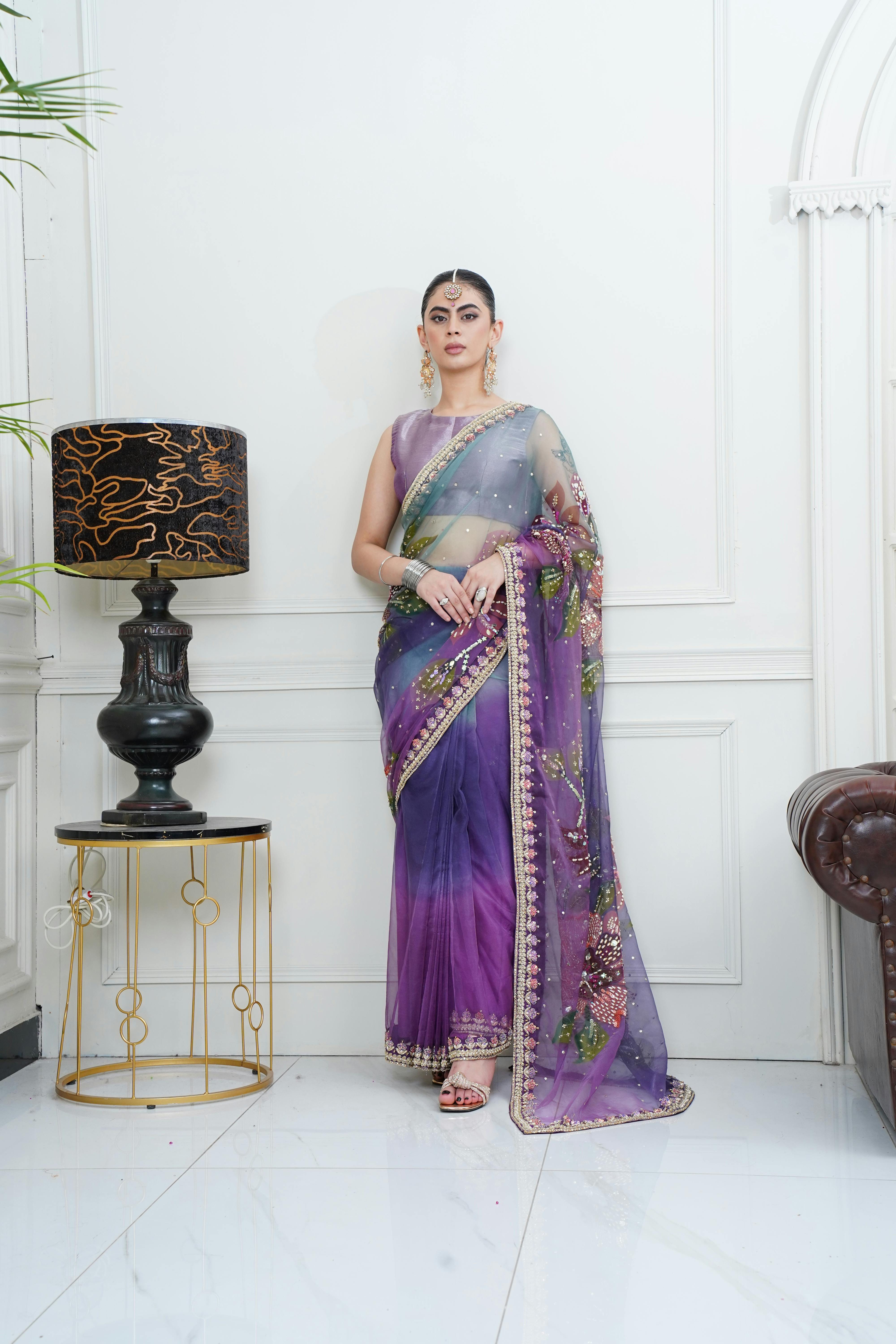 Elegant South Asian Fashion Model in Traditional Attire · Free Stock Photo