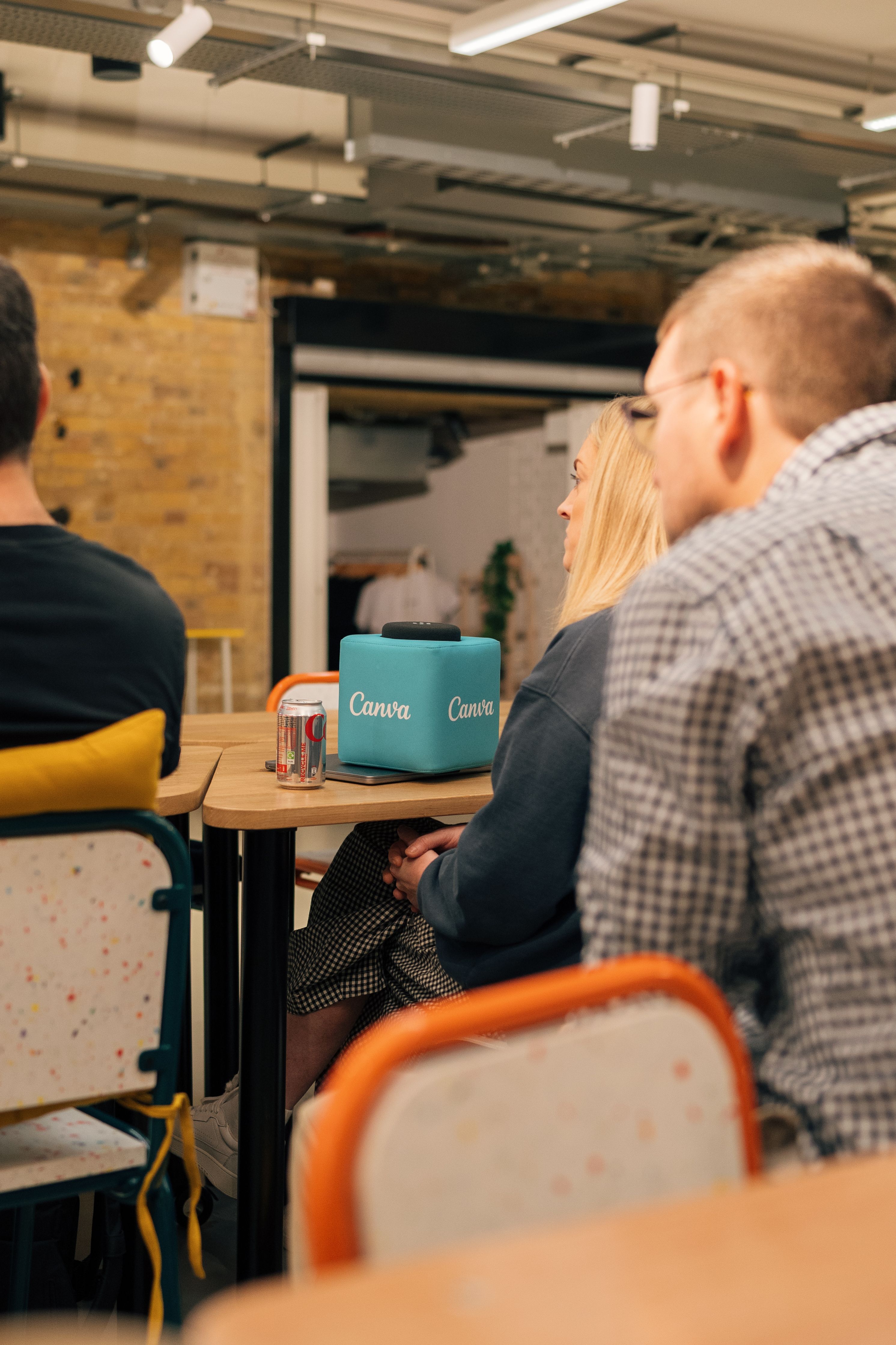 Casual Group Gathering in Modern Office Setup · Free Stock Photo