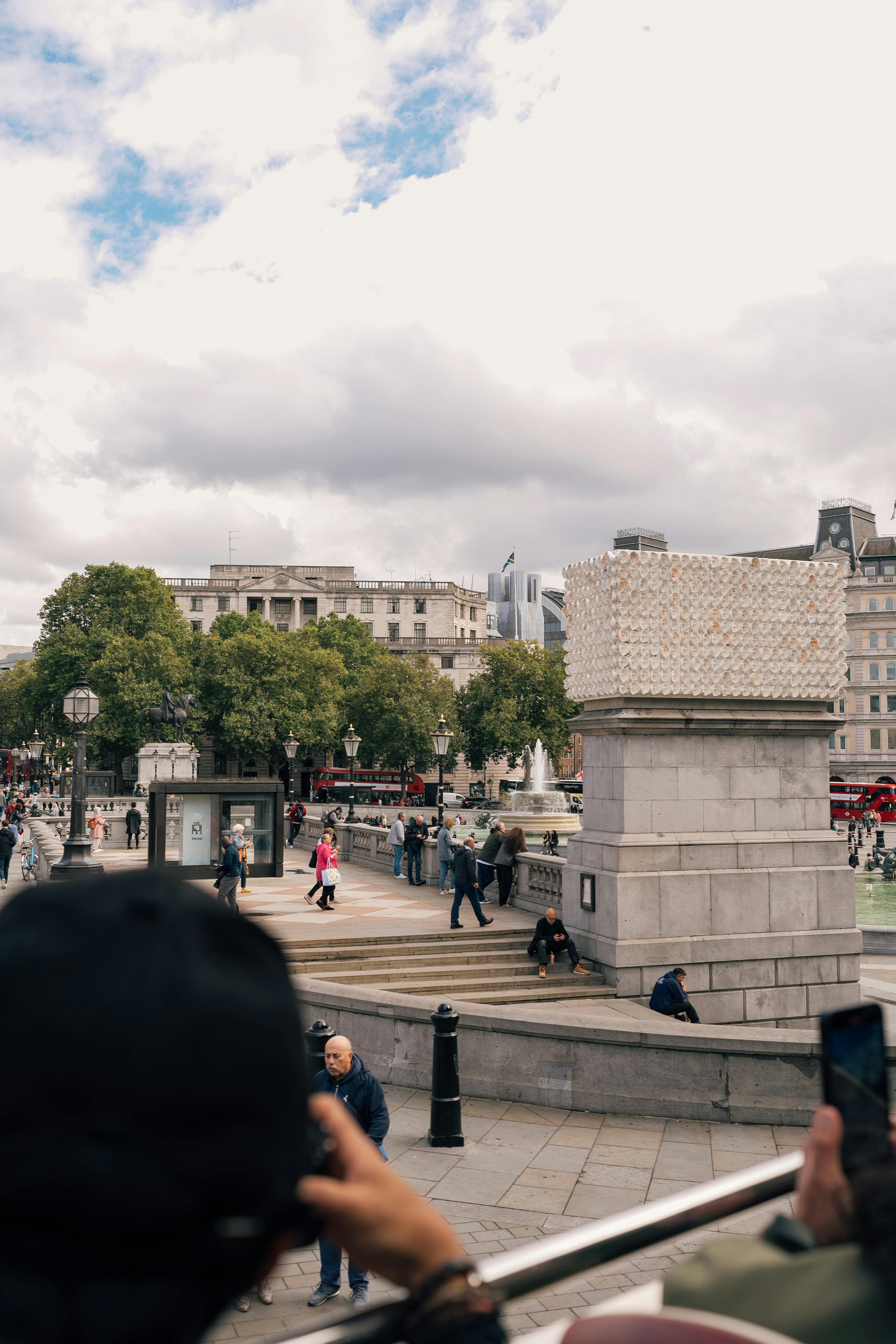 Bustling Trafalgar Square Scene in London · Free Stock Photo