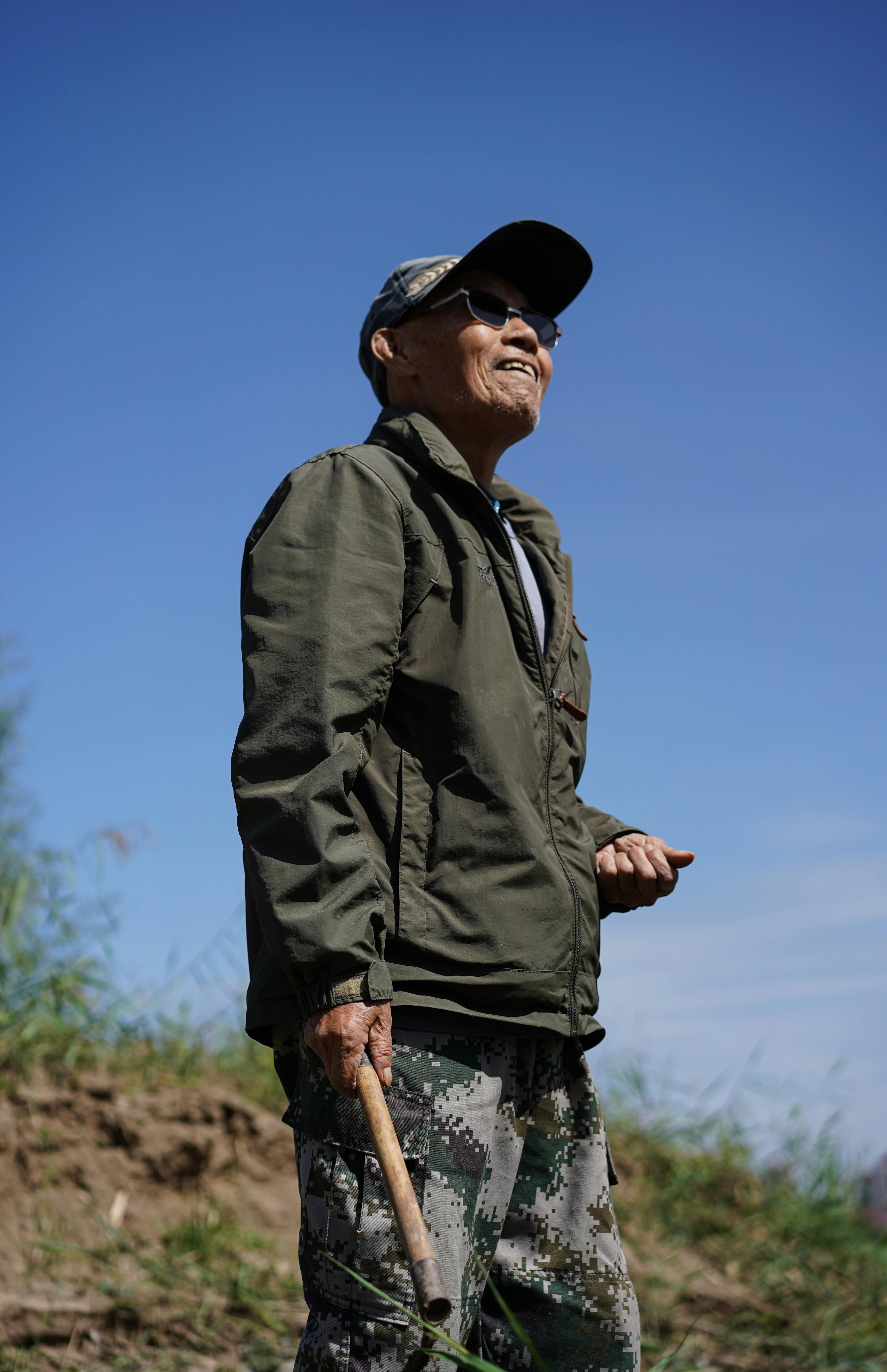 Hiking Portrait Photos, Download The BEST Free Hiking Portrait Stock ...