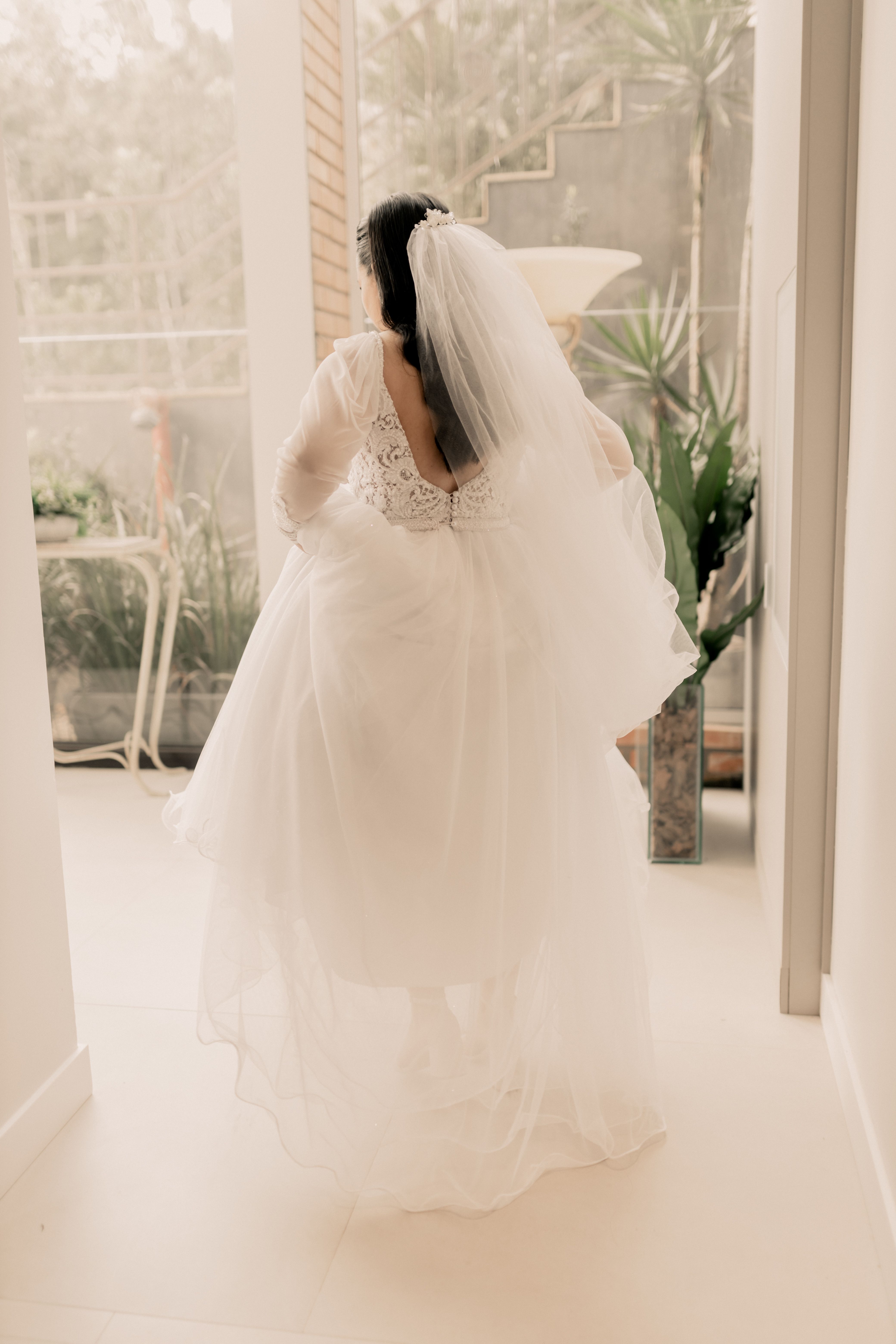 Elegant Bridal Back View in Minimalist Setting · Free Stock Photo
