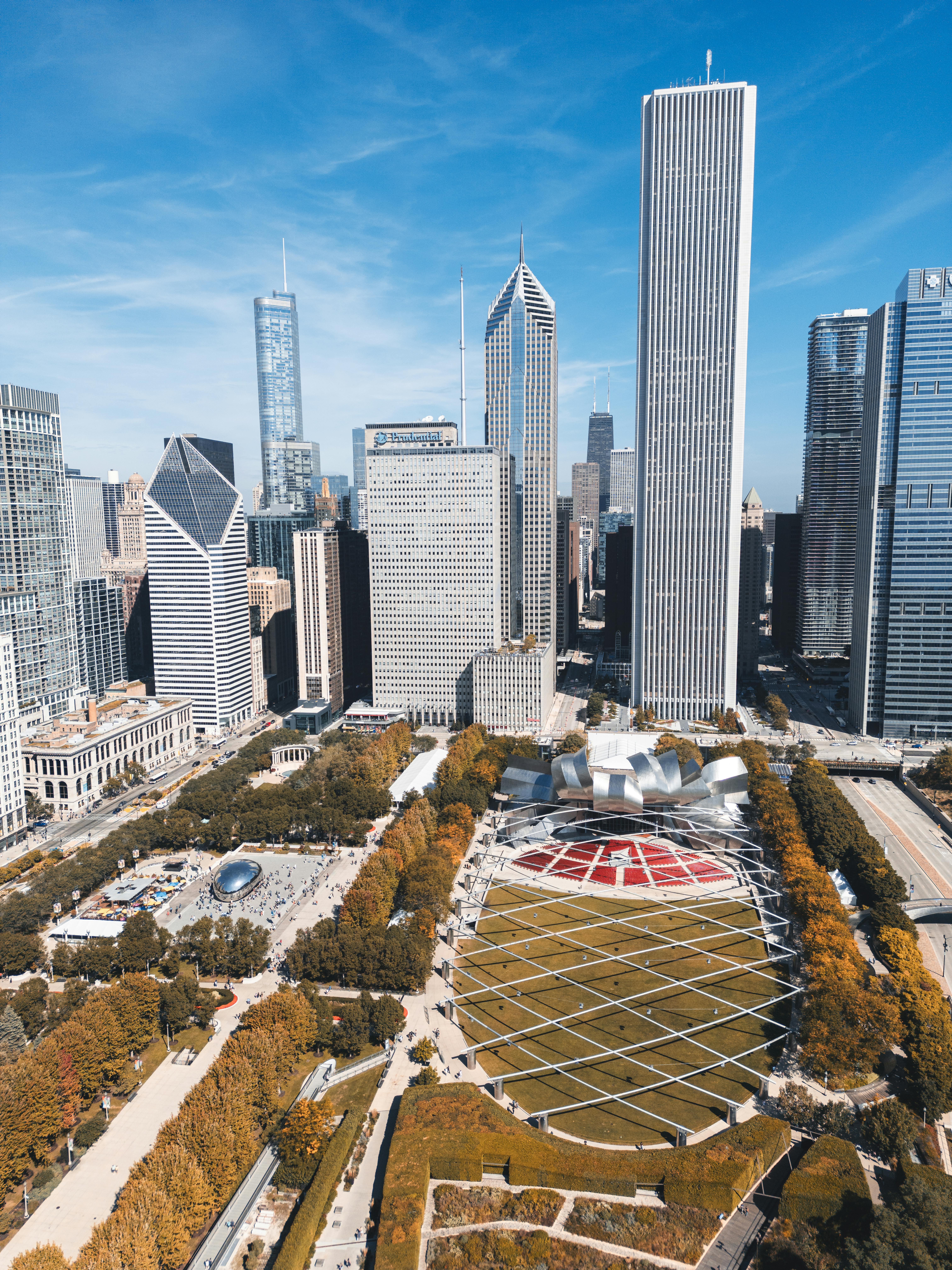 Aerial View of Chicago Skyline and Millenium Park · Free Stock Photo