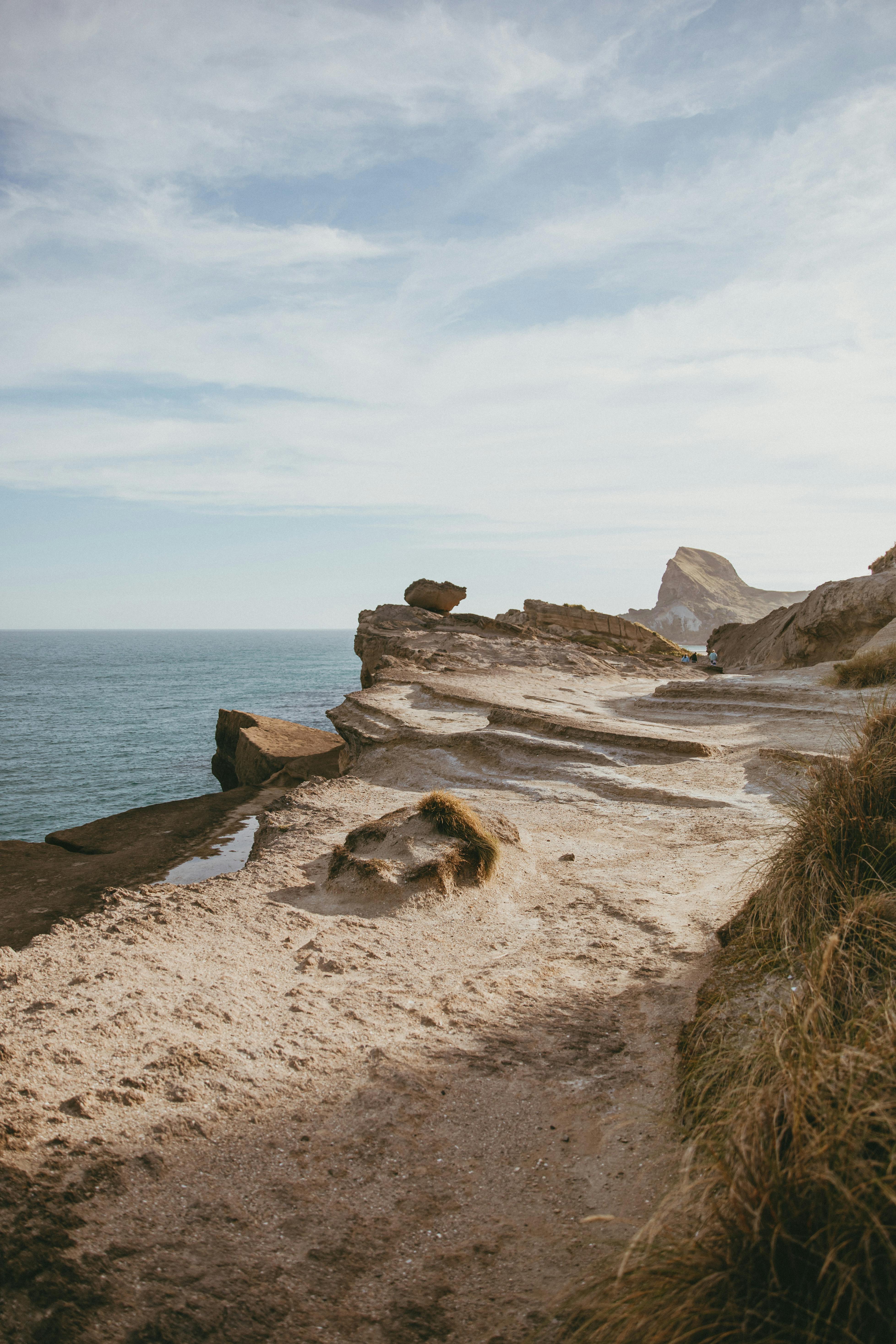 Lay Shan Taung Lighthouse on a Hill in Mjanma, Birma · Free Stock Photo