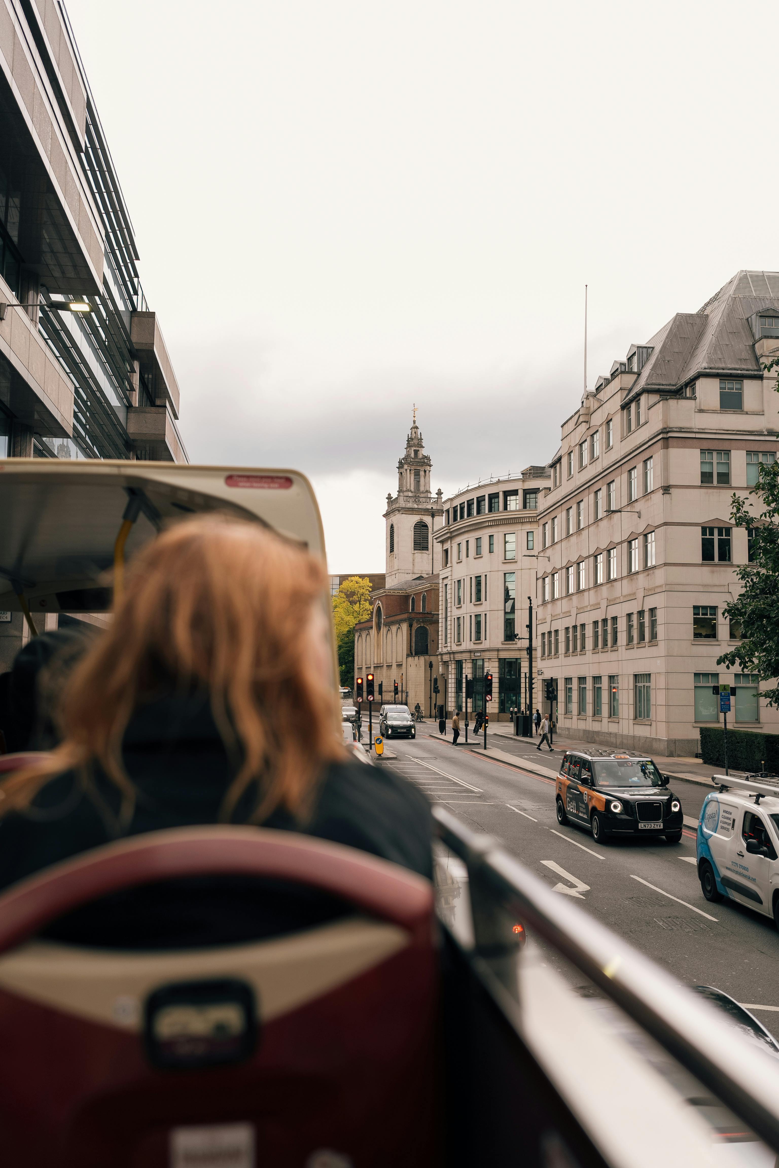 City Tour Bus View with Iconic London Architecture · Free Stock Photo