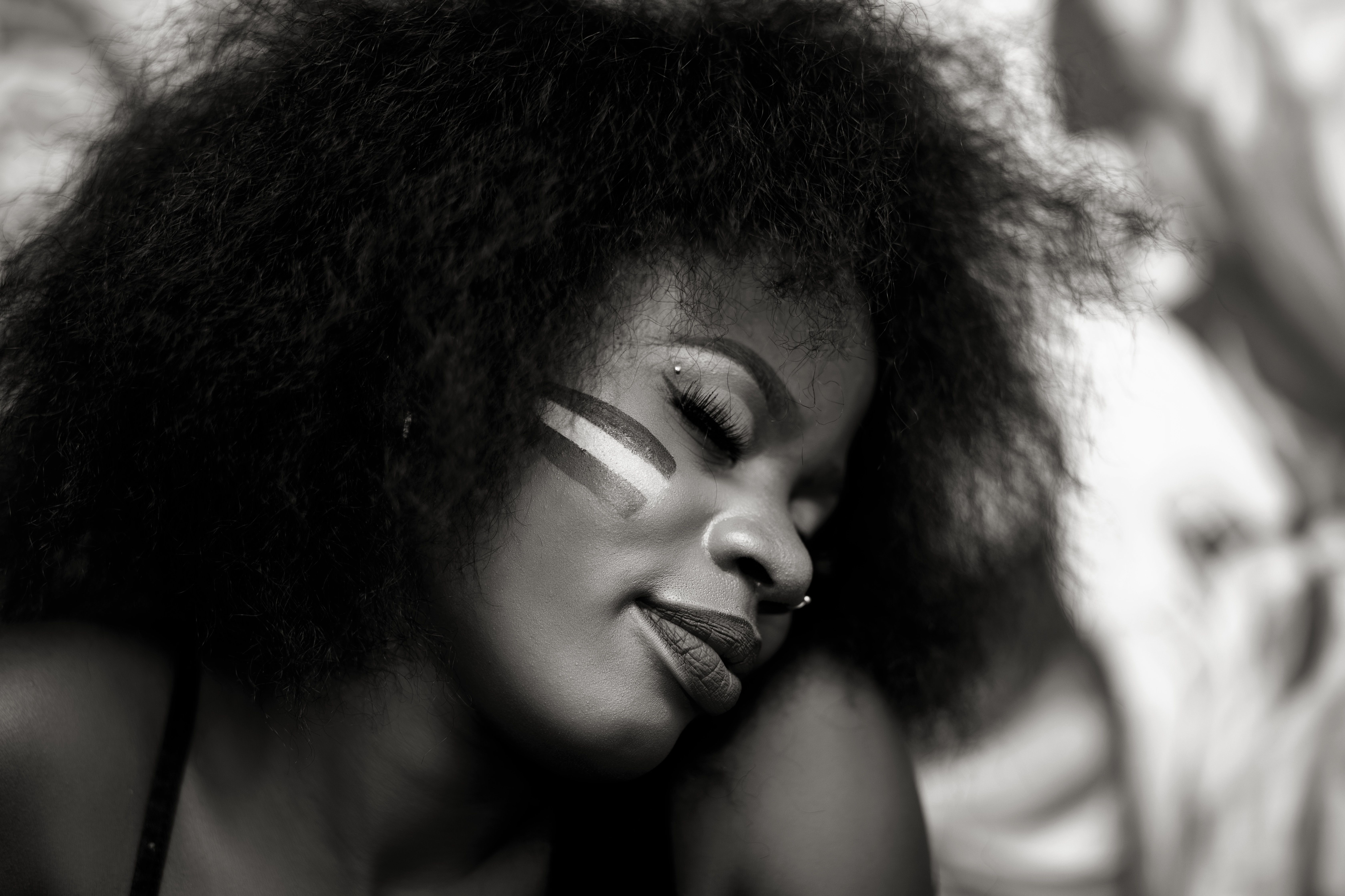 Expressive Black and White Portrait of Woman · Free Stock Photo