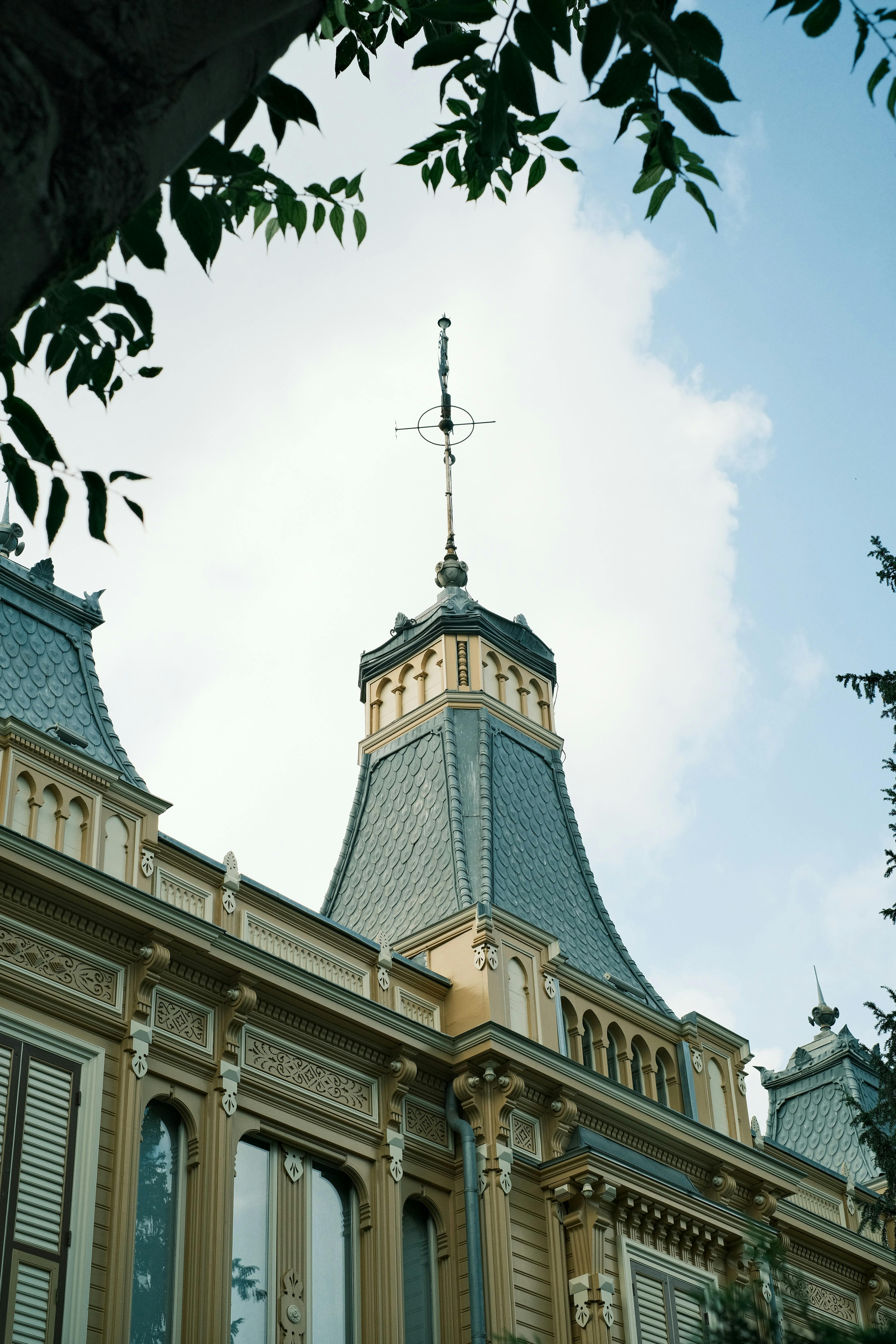 Victorian Architectural Rooftop with Turrets · Free Stock Photo