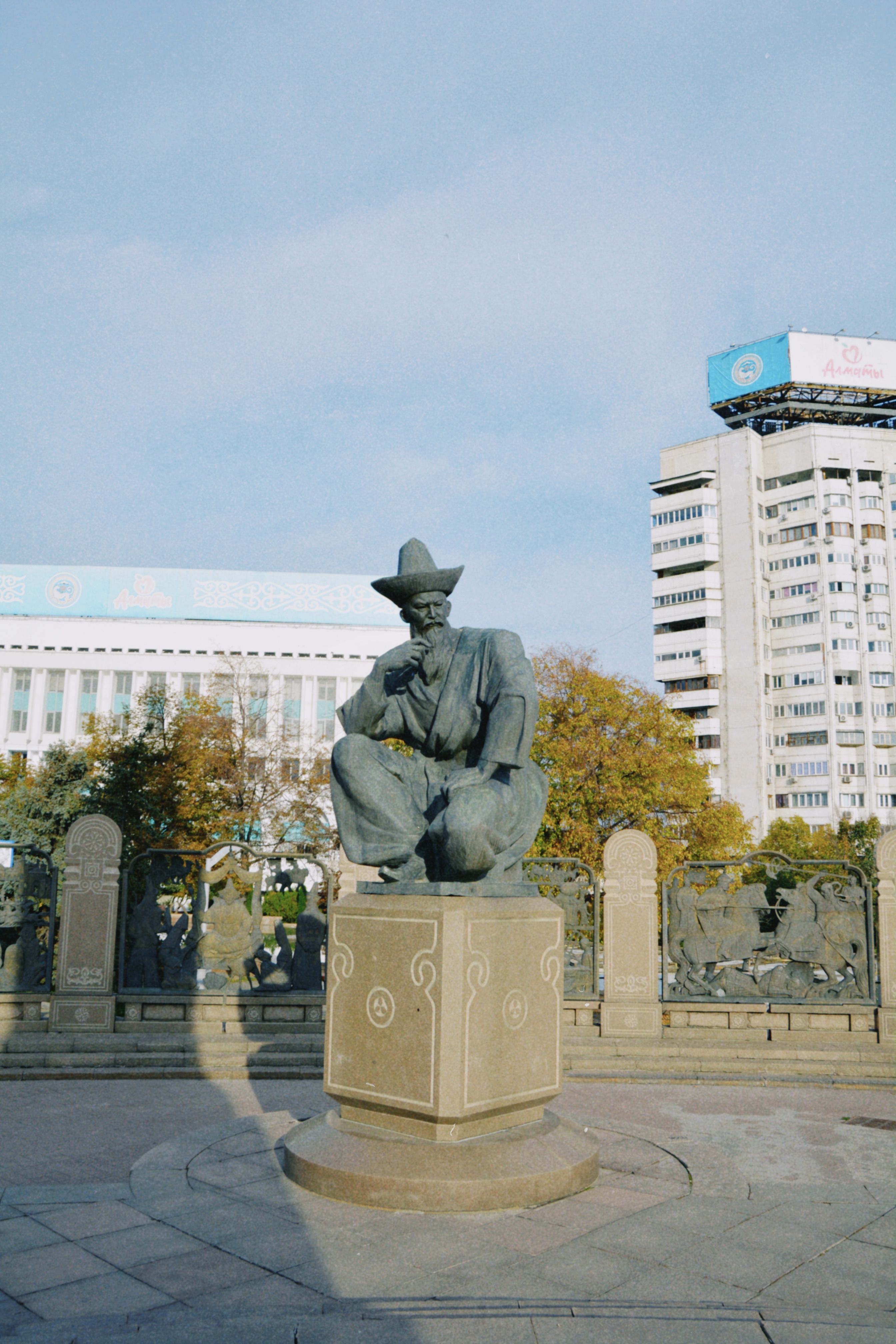 Stunning Statue in Almaty's Urban Landscape · Free Stock Photo