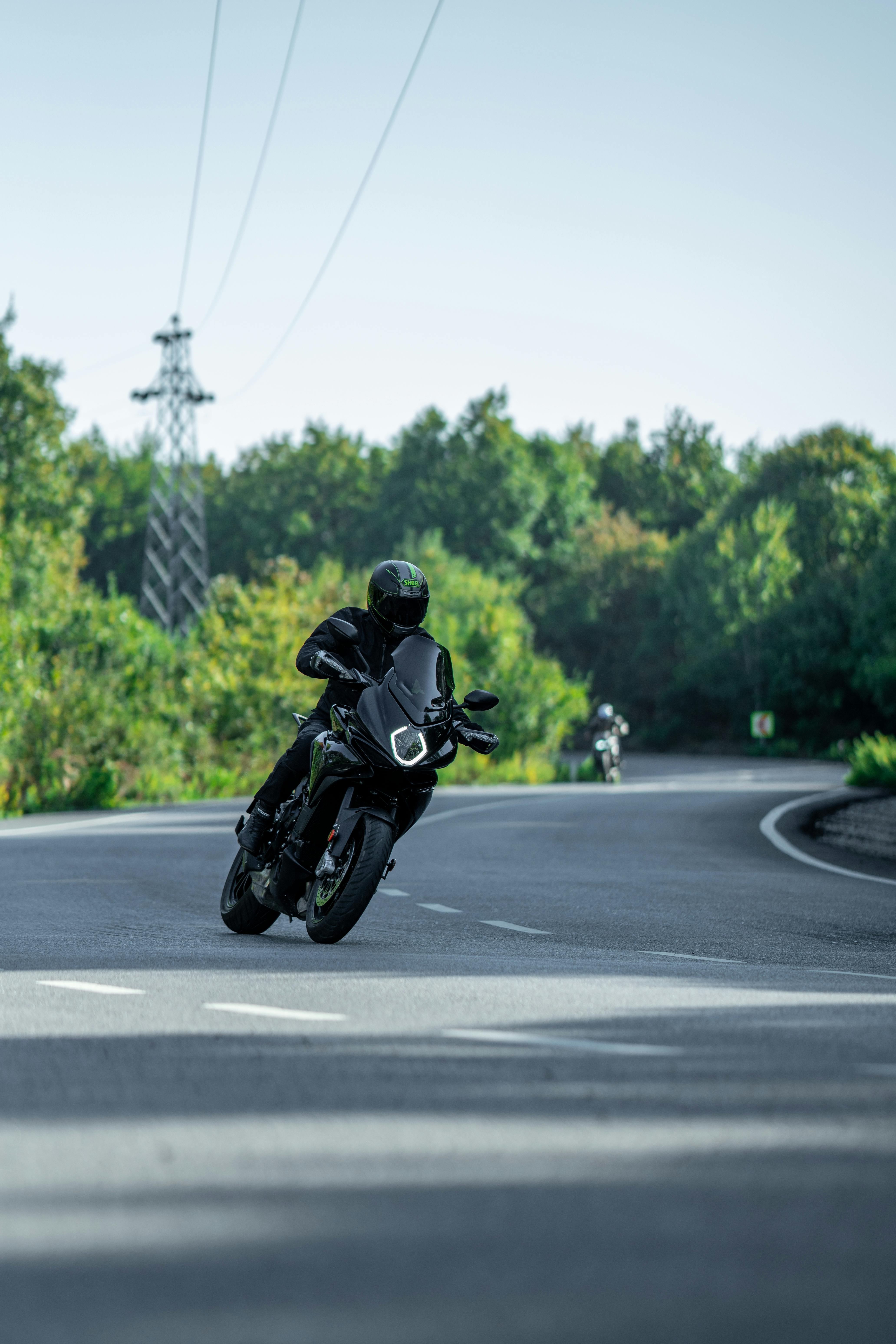 Motor Bike Running Close-up Photography · Free Stock Photo