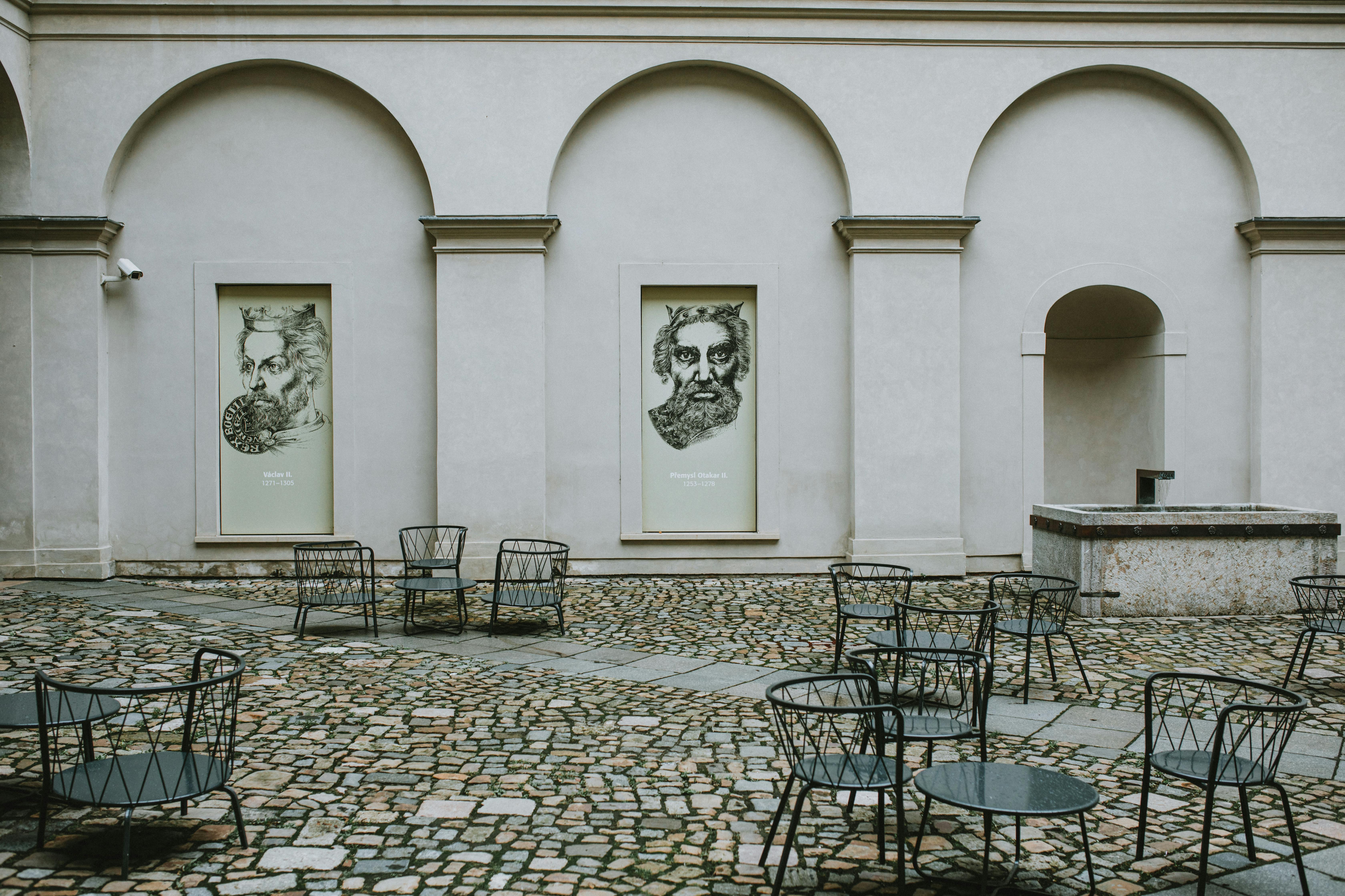 Historic Courtyard with Architectural Details · Free Stock Photo