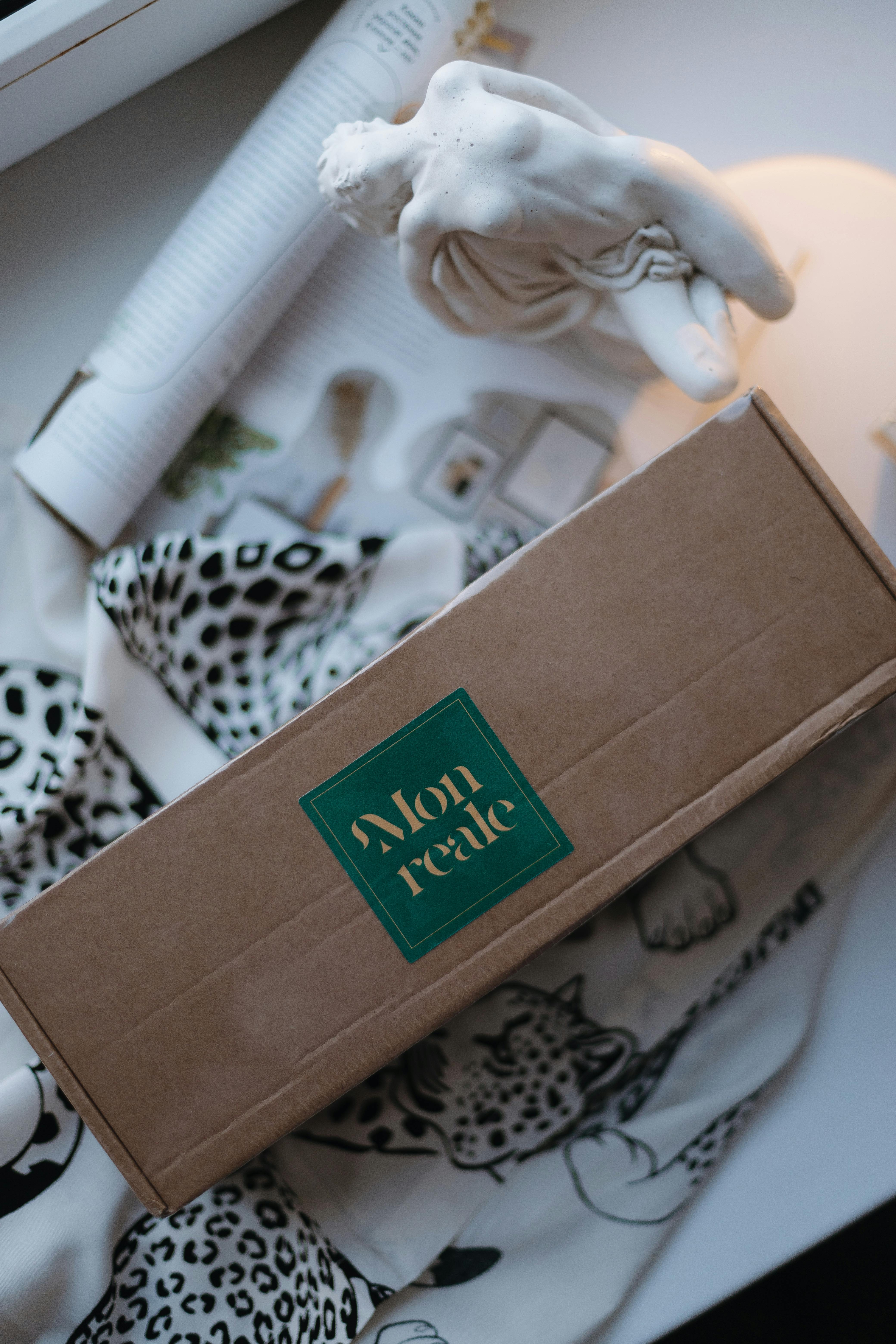 Foto de stock gratuita sobre ajándék, állati nyomtatás, belső ...