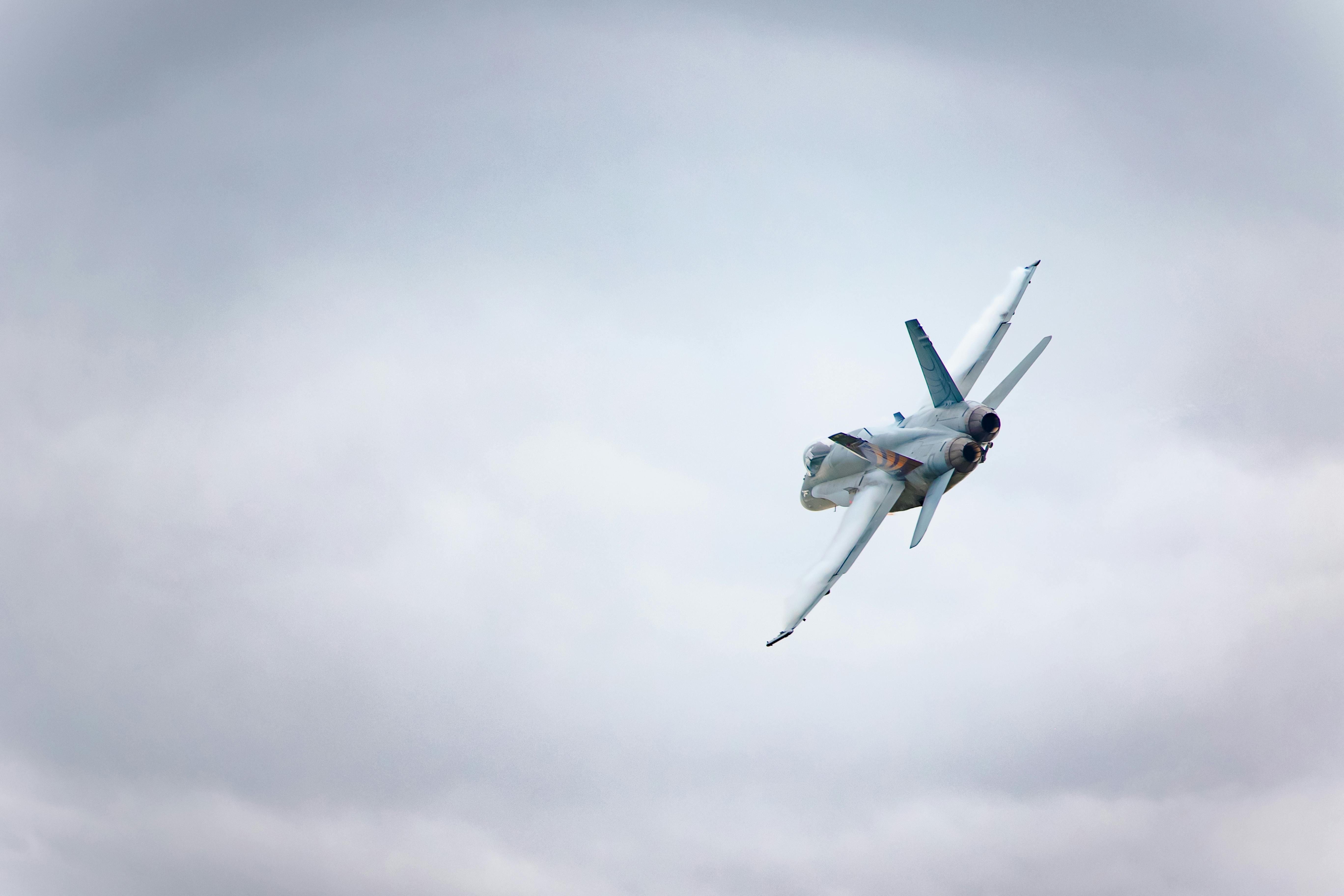 Dynamic Jet Fighter Performing Aerial Maneuver · Free Stock Photo