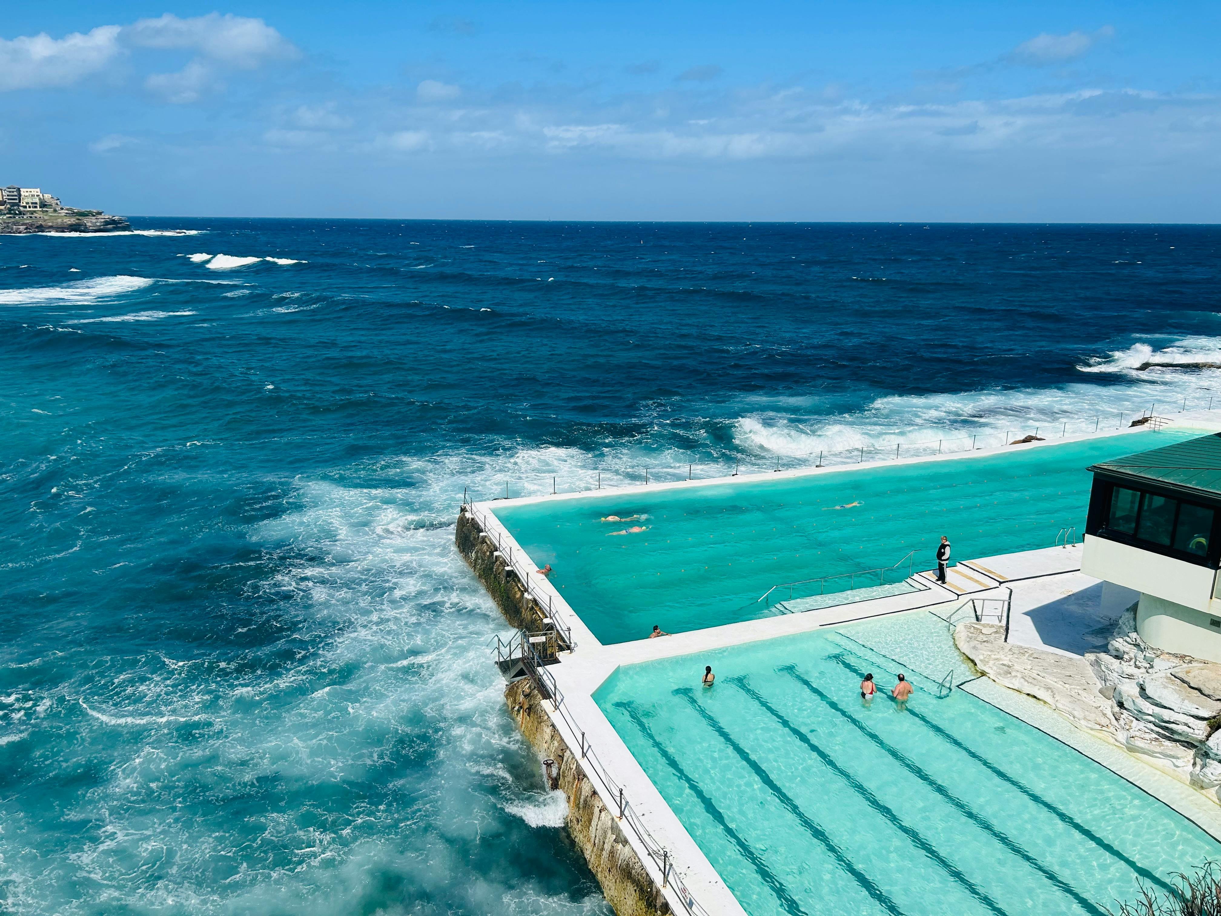 Scenic Infinity Pool Overlooking Bondi Beach · Free Stock Photo