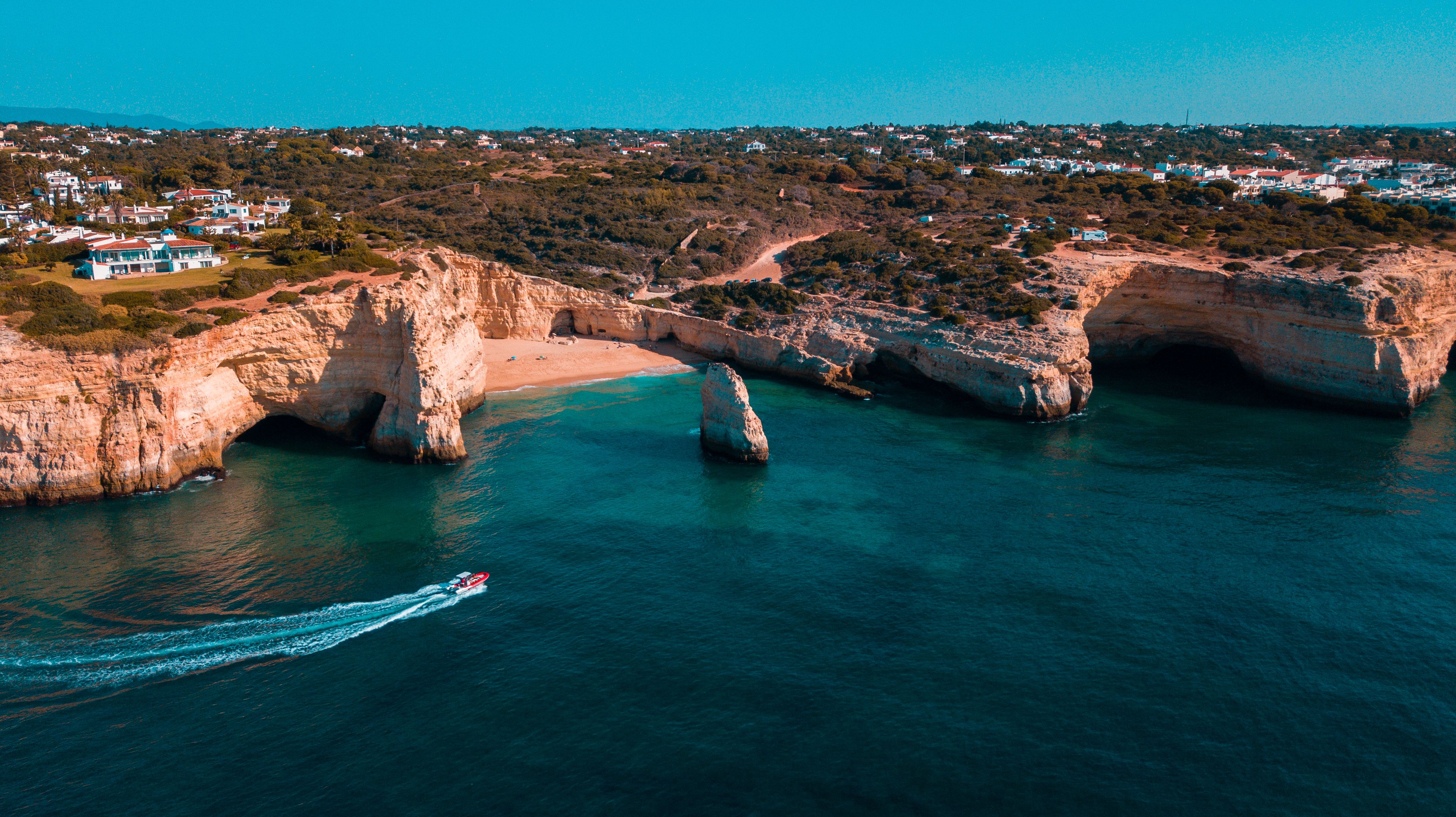 Scenic Algarve Coastal Cliffs in Portugal · Free Stock Photo