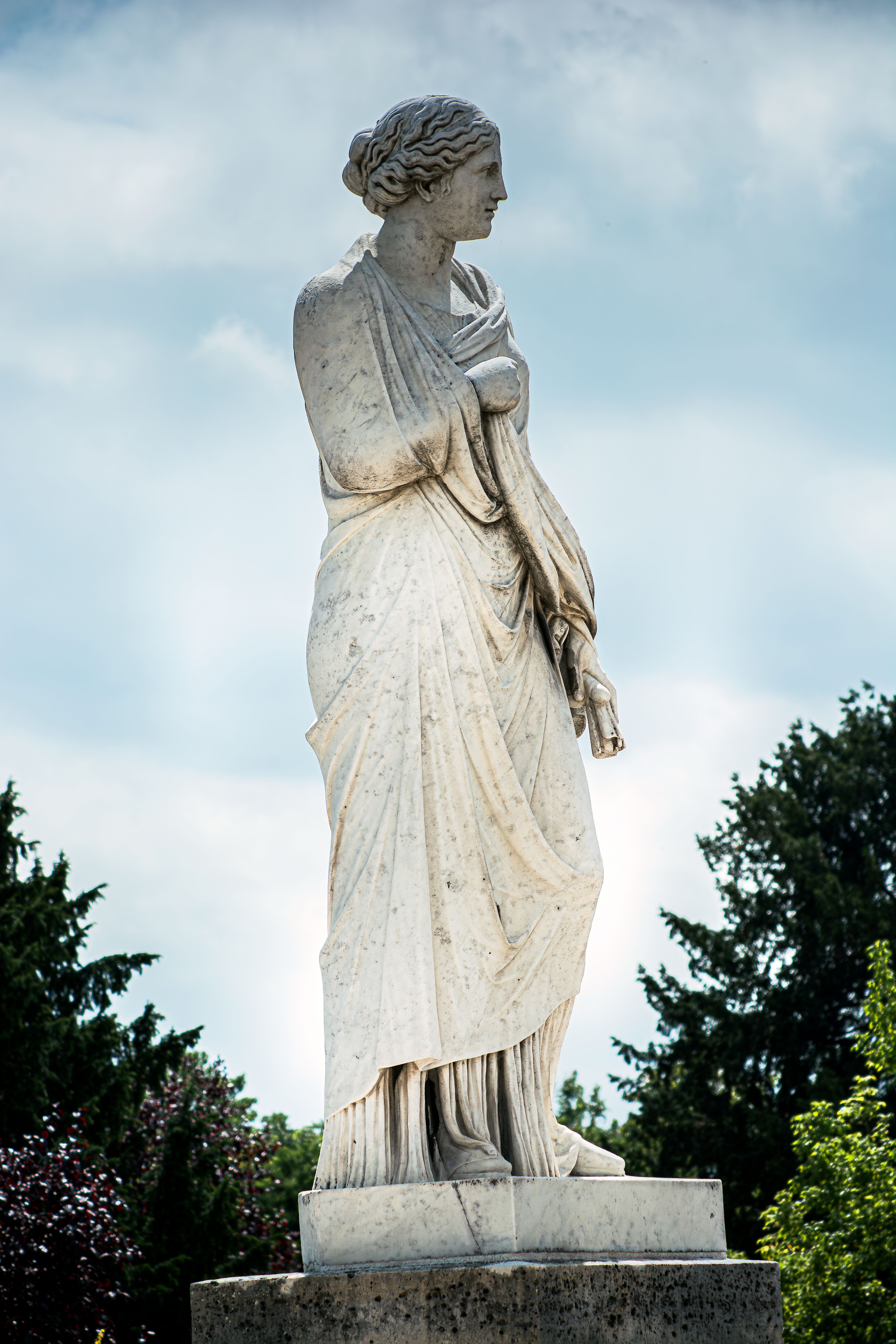 Ancient Greek-Style Marble Statue in Garden · Free Stock Photo
