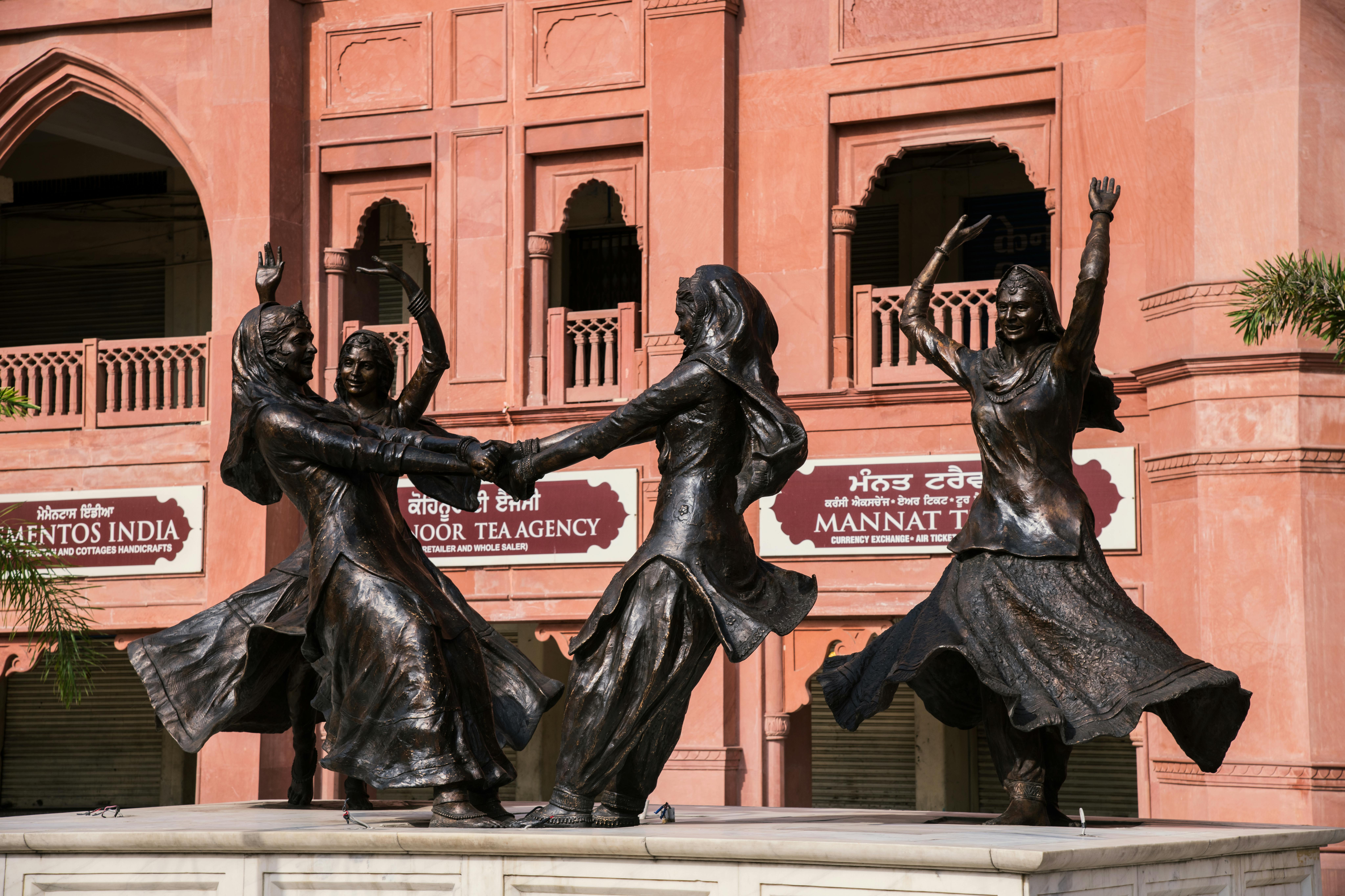 Bronze Statues of Punjabi Dancers in Amritsar · Free Stock Photo
