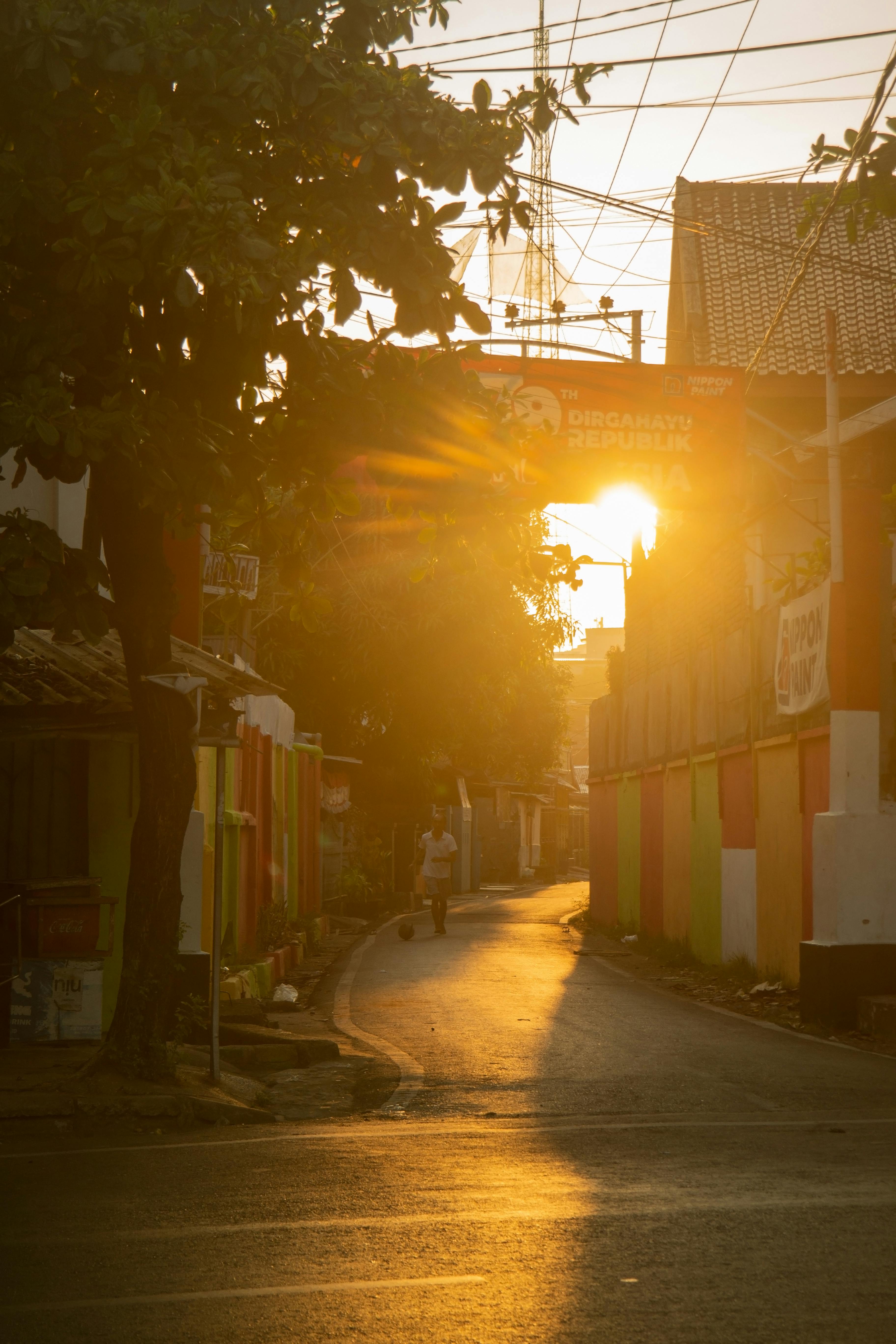 Sunset Street Scene in Makassar, Indonesia · Free Stock Photo