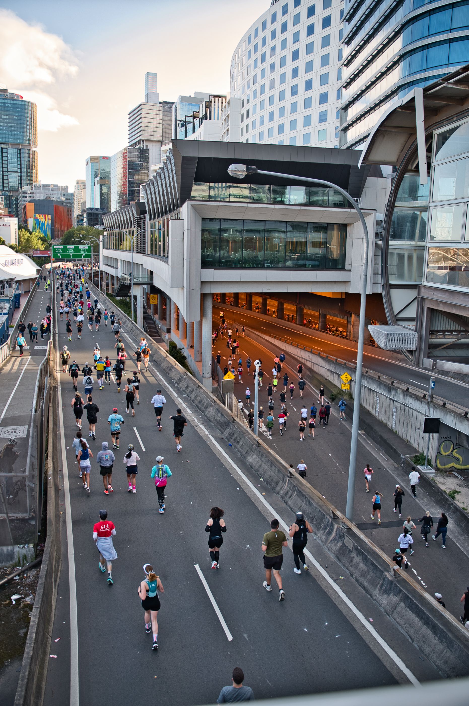 City Marathon in Sydney on a Busy Street · Free Stock Photo