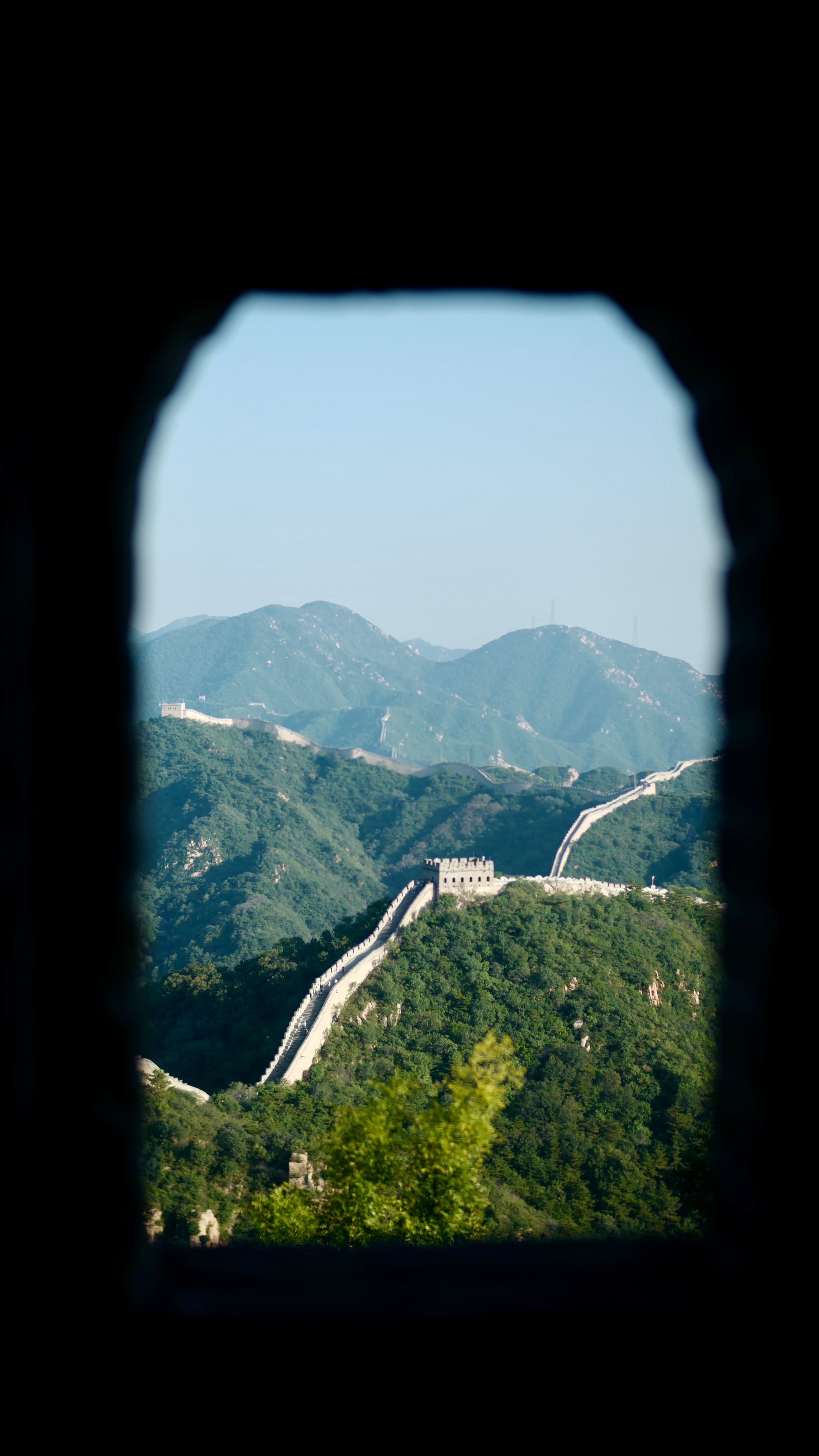 Great Wall of China View Through Arch · Free Stock Photo