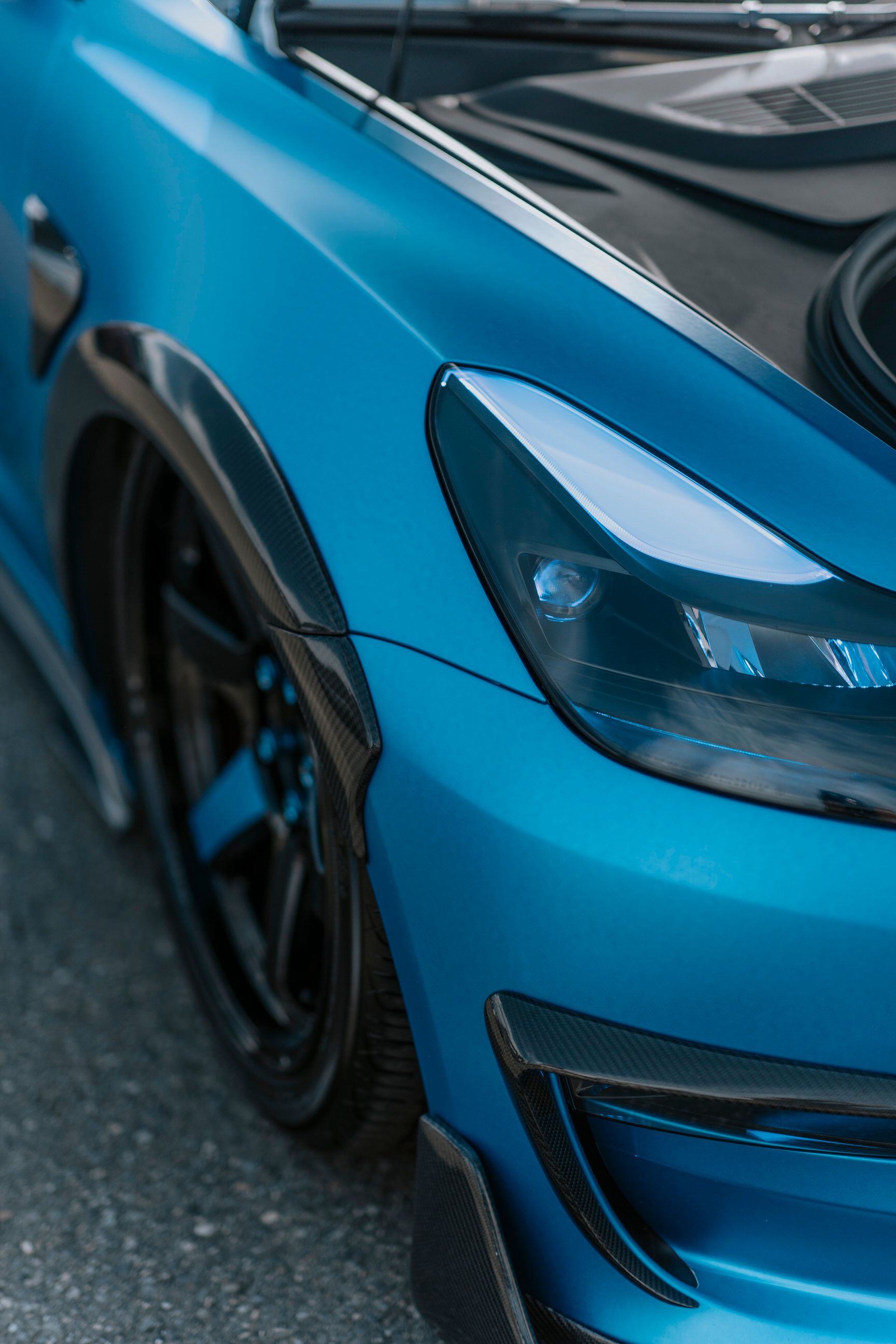 Close-up of Blue Sports Car Front Detail · Free Stock Photo