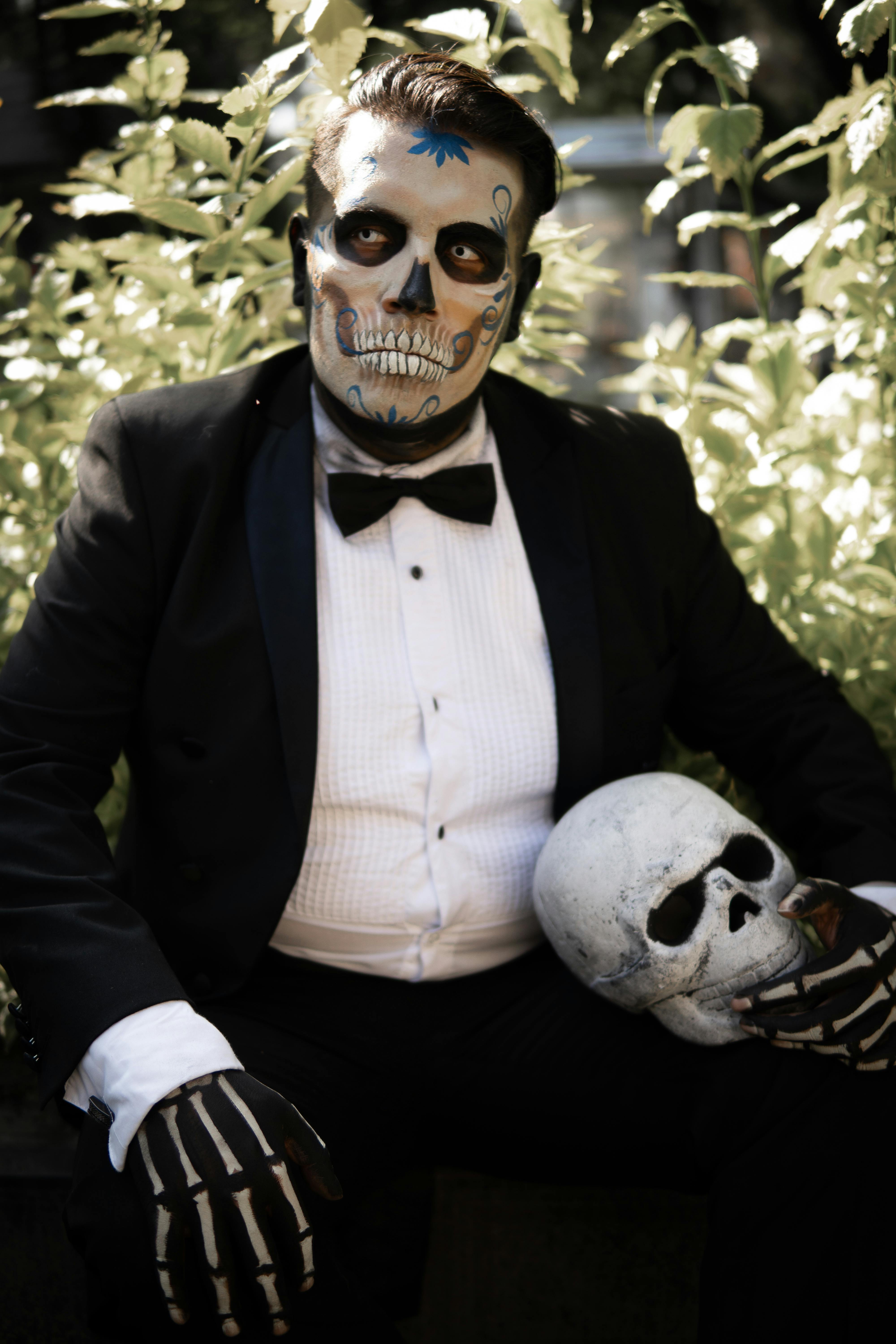 Elegant Catrin with Skull for Dia de los Muertos · Free Stock Photo