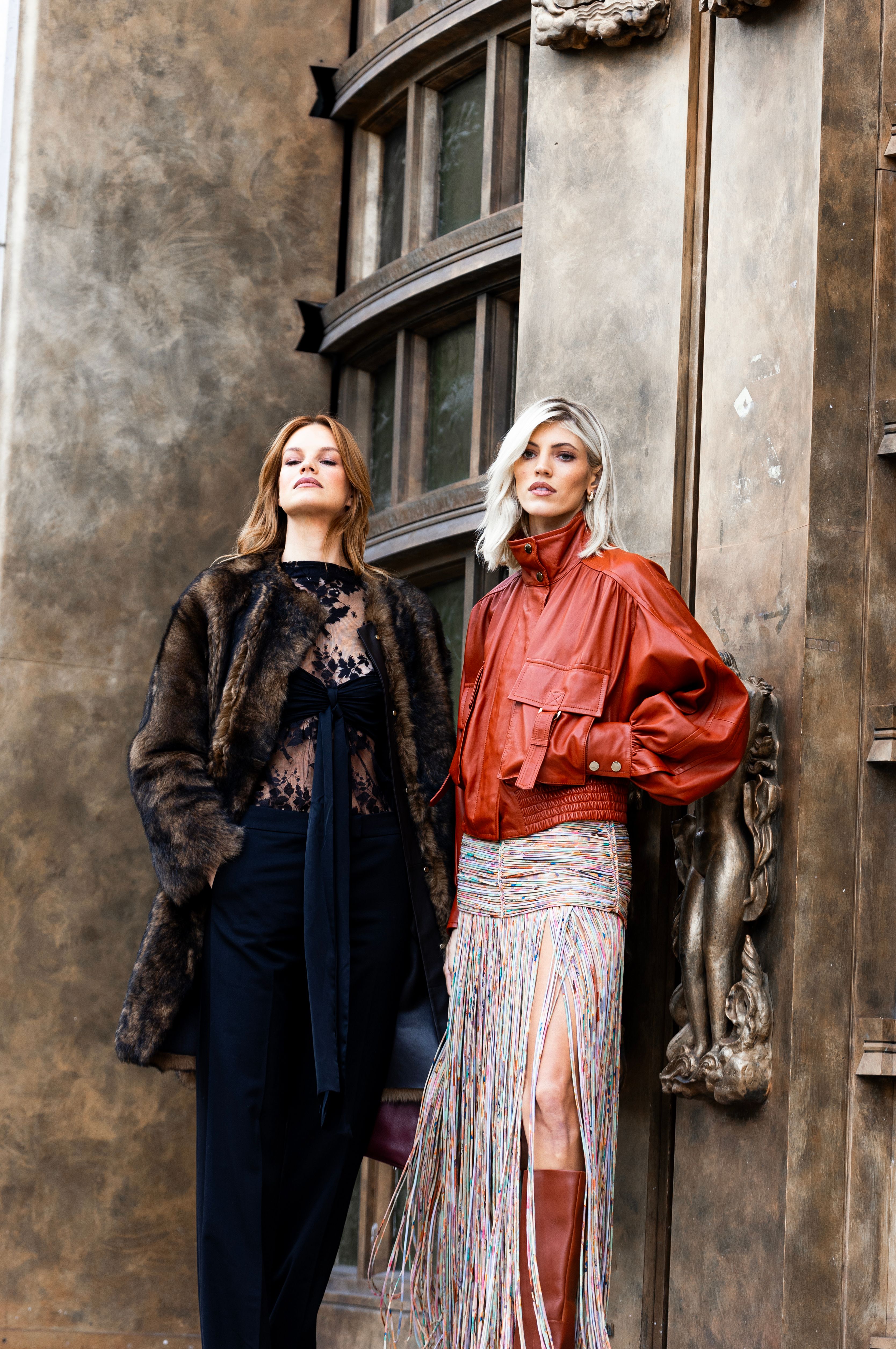 Stylish Fashion Duo in Paris Street Scene · Free Stock Photo