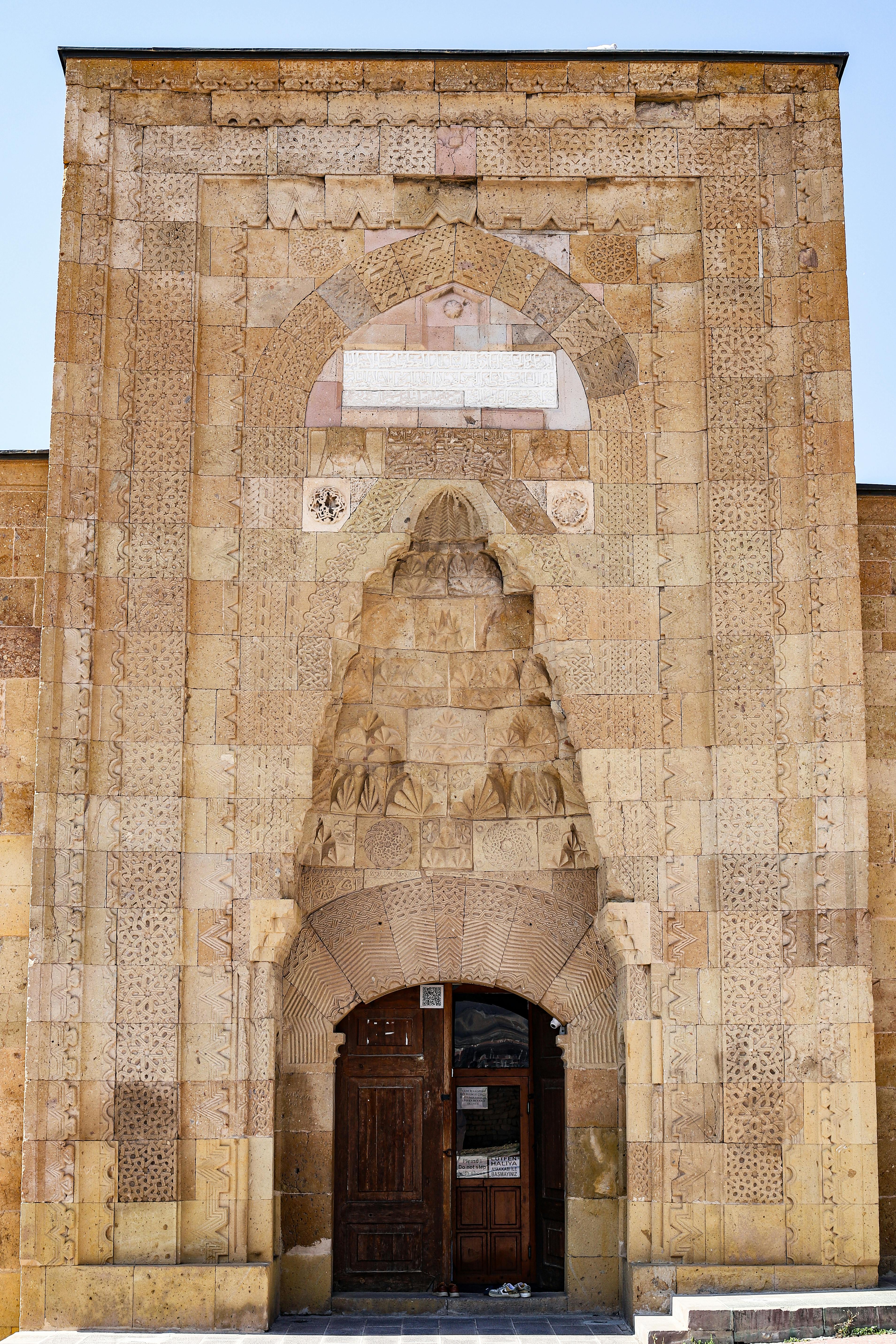 Intricate Historical Building Facade with Artistic Design · Free Stock ...