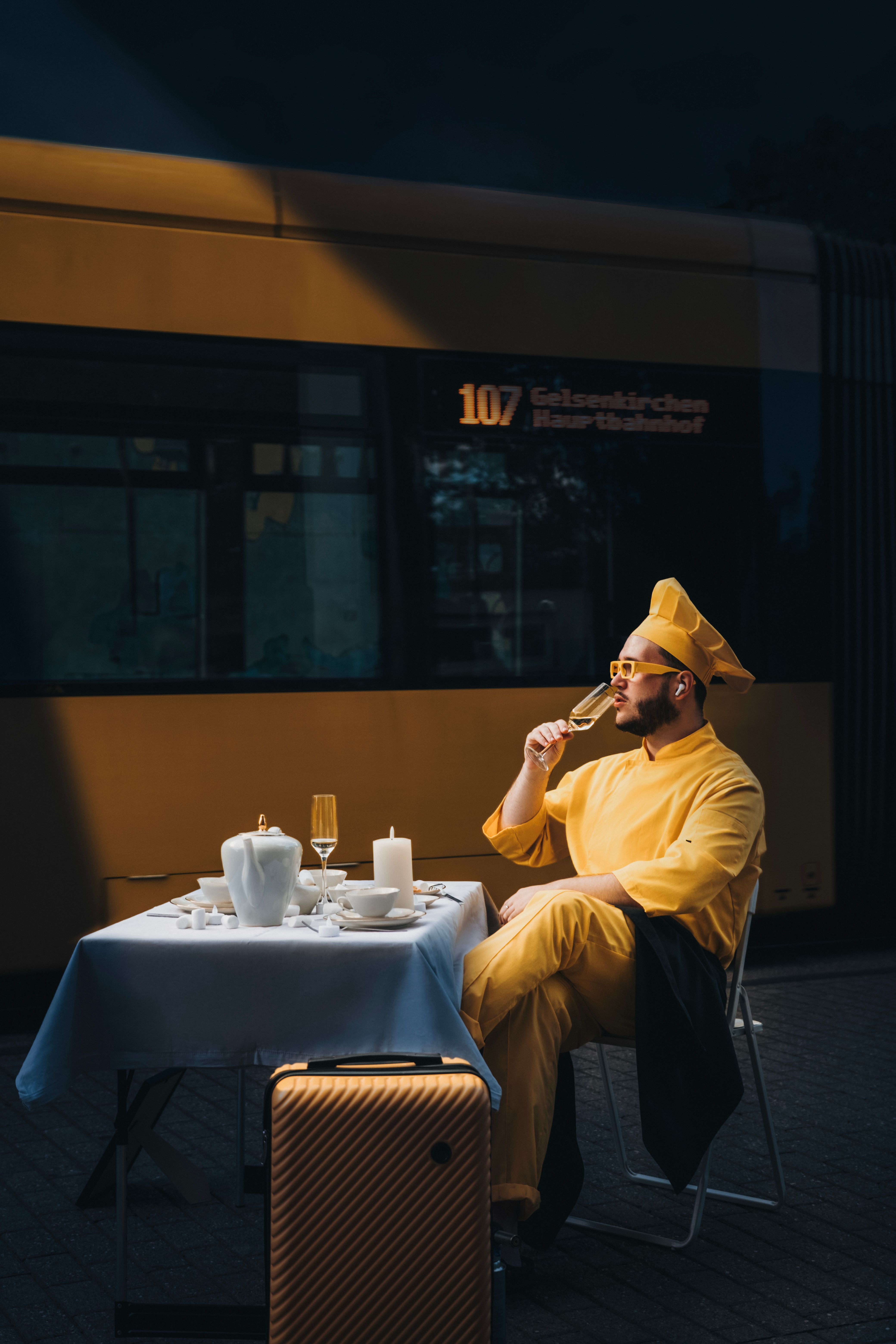 Stylish Dining Experience on Urban Street · Free Stock Photo