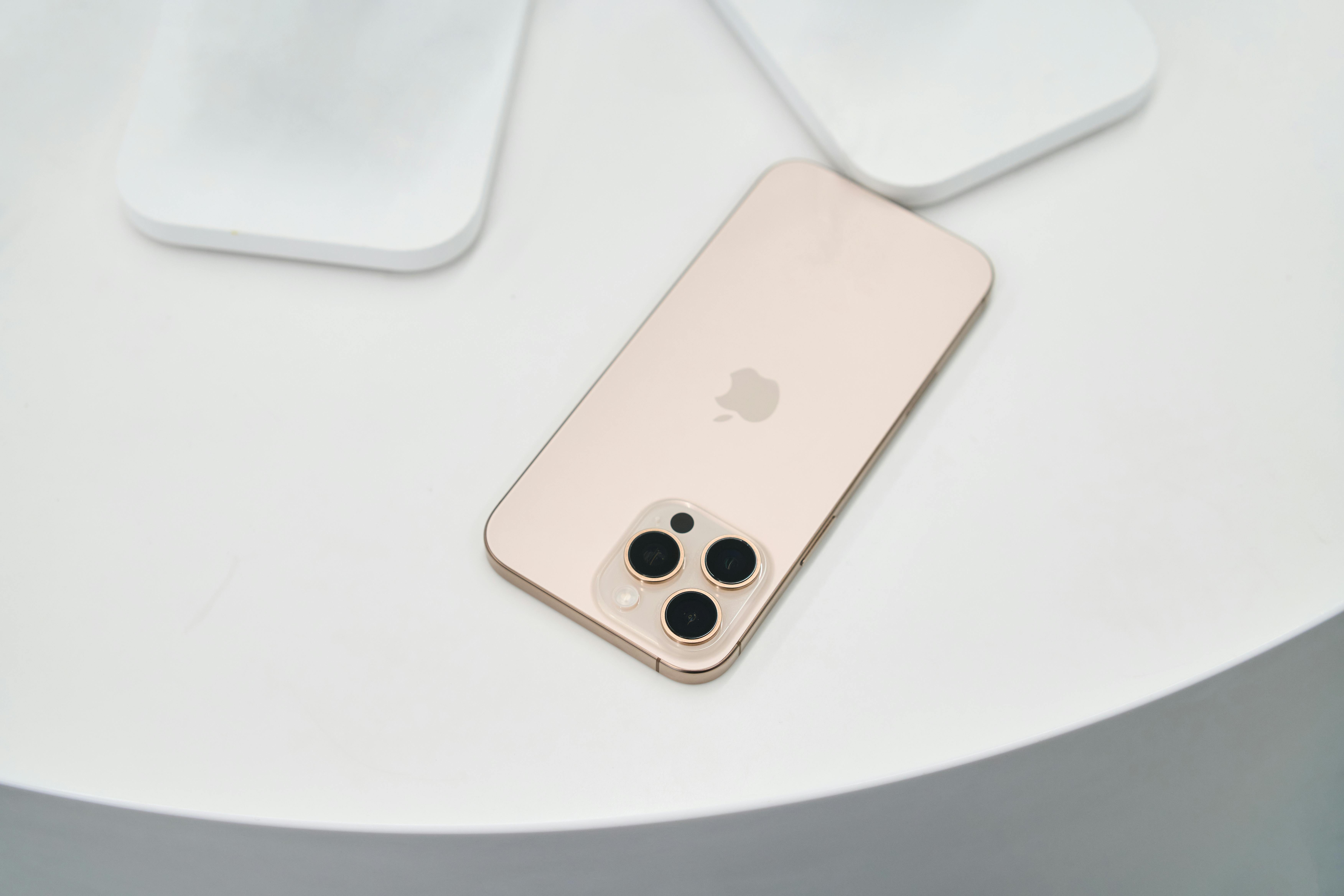 Smartphone Design And Build Quality Photos, Download The BEST Free ...