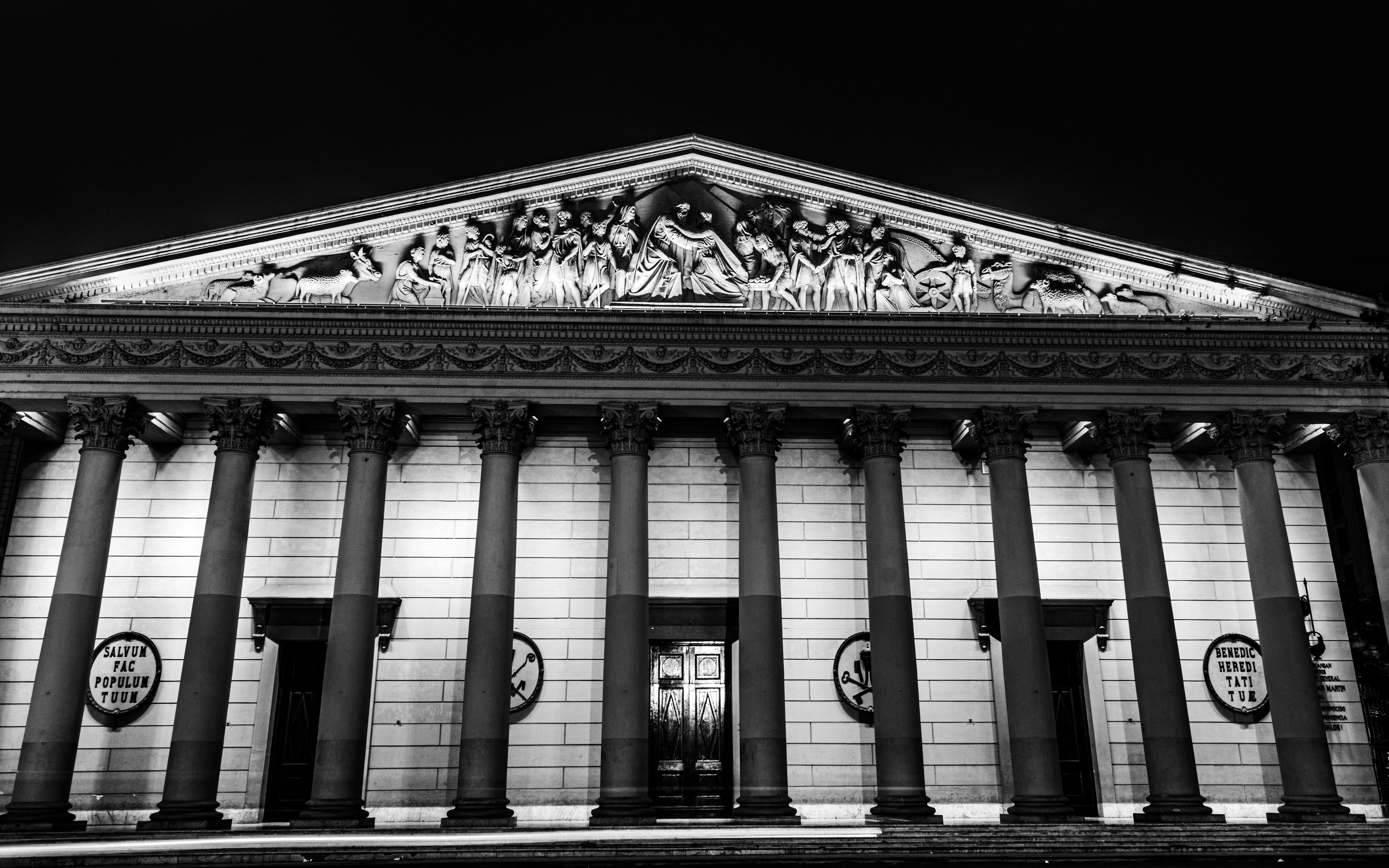Fotografía Monocromática De La Catedral De Buenos Aires · Foto de stock ...
