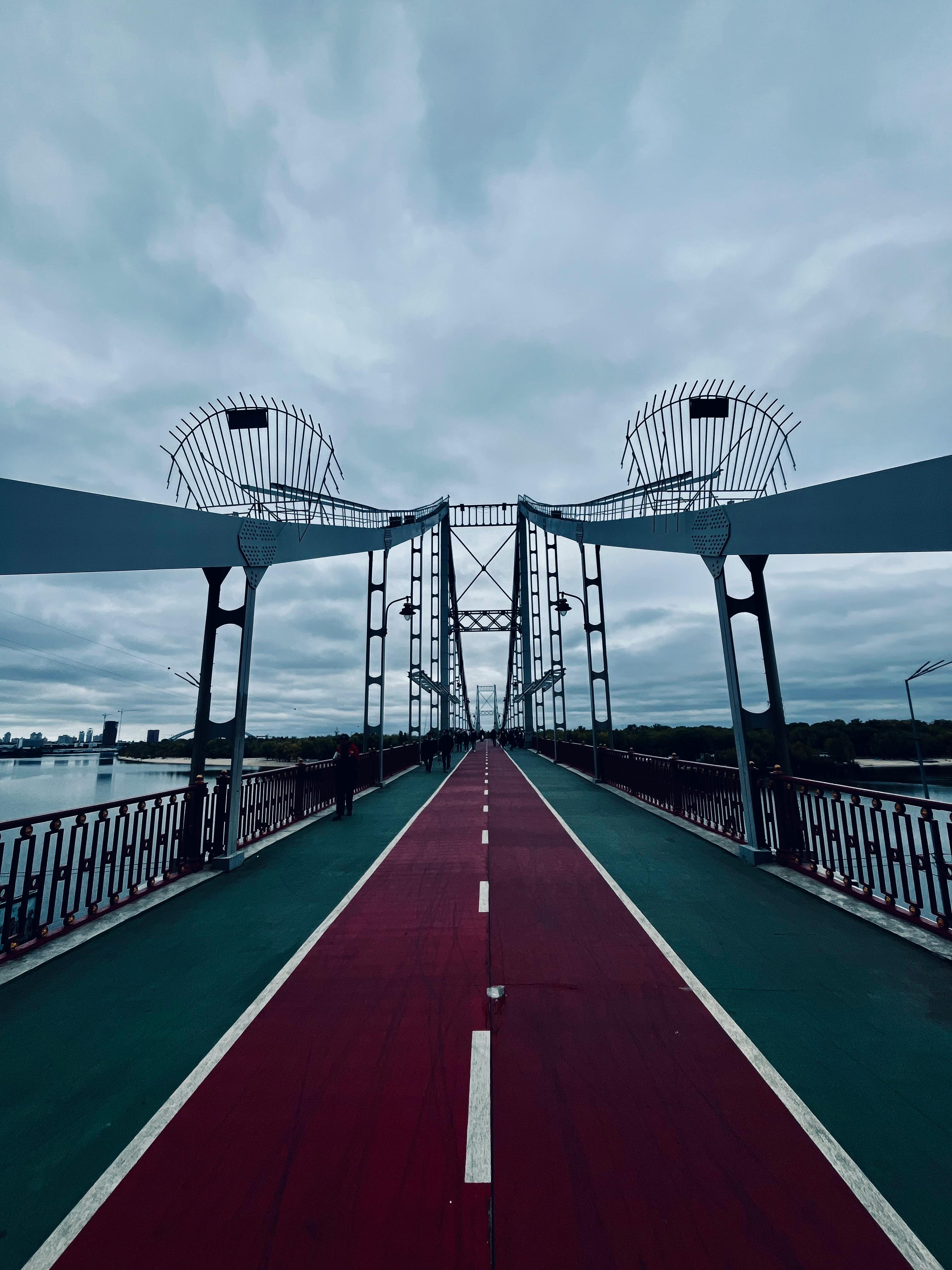 Scenic View of Modern Bridge Over River · Free Stock Photo