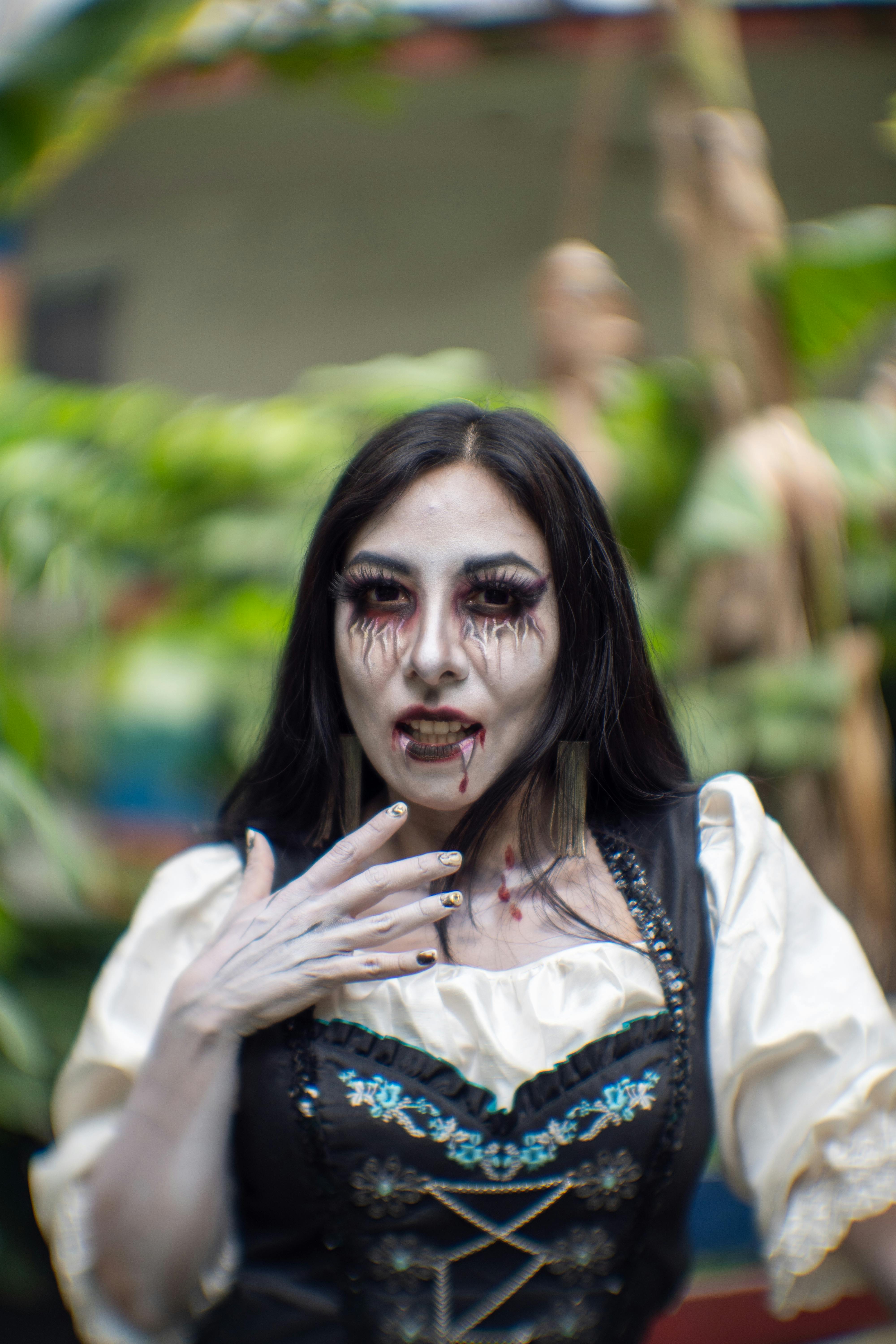 zombie vampire makeup