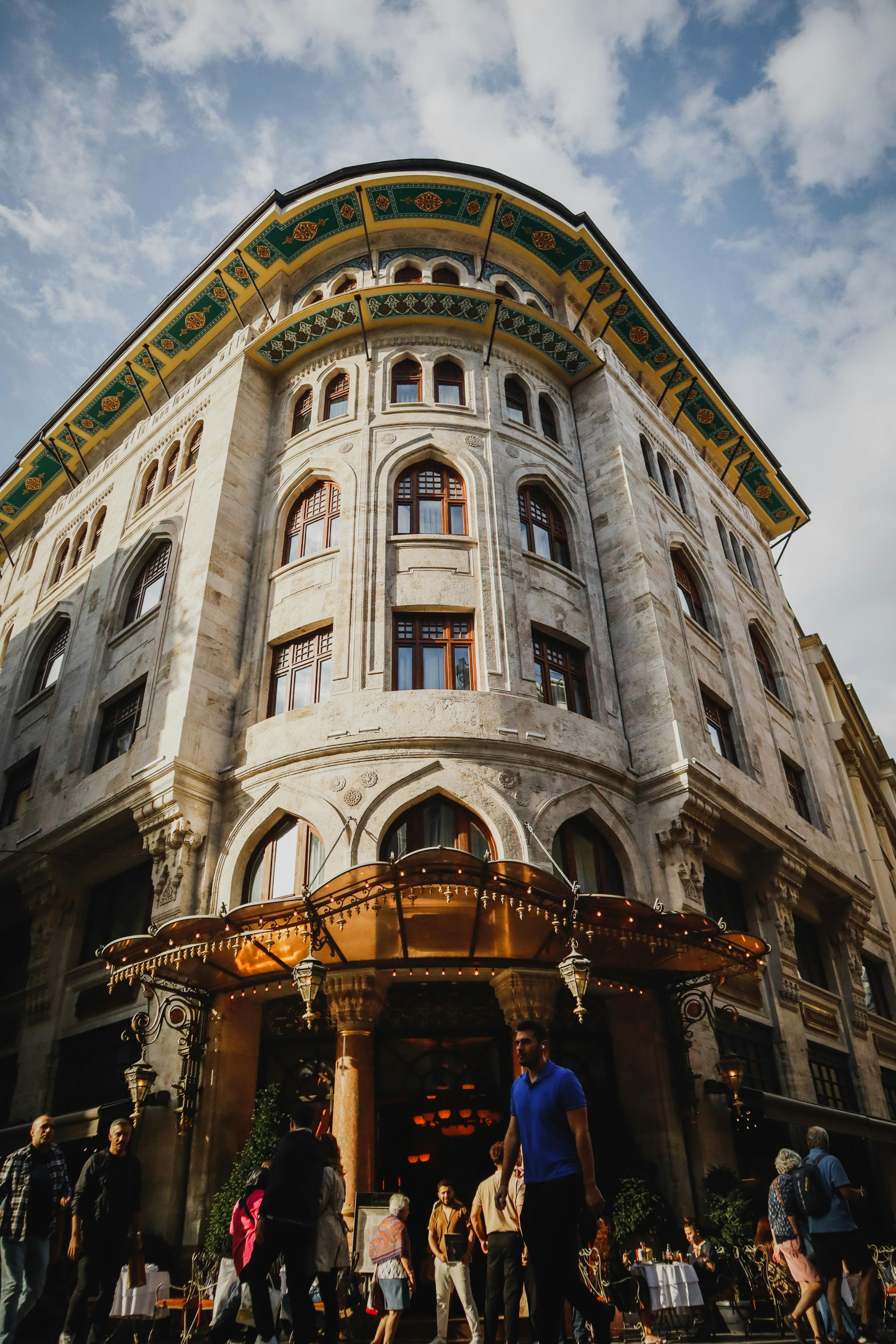 Historic Corner Building in Istanbul, Turkey · Free Stock Photo