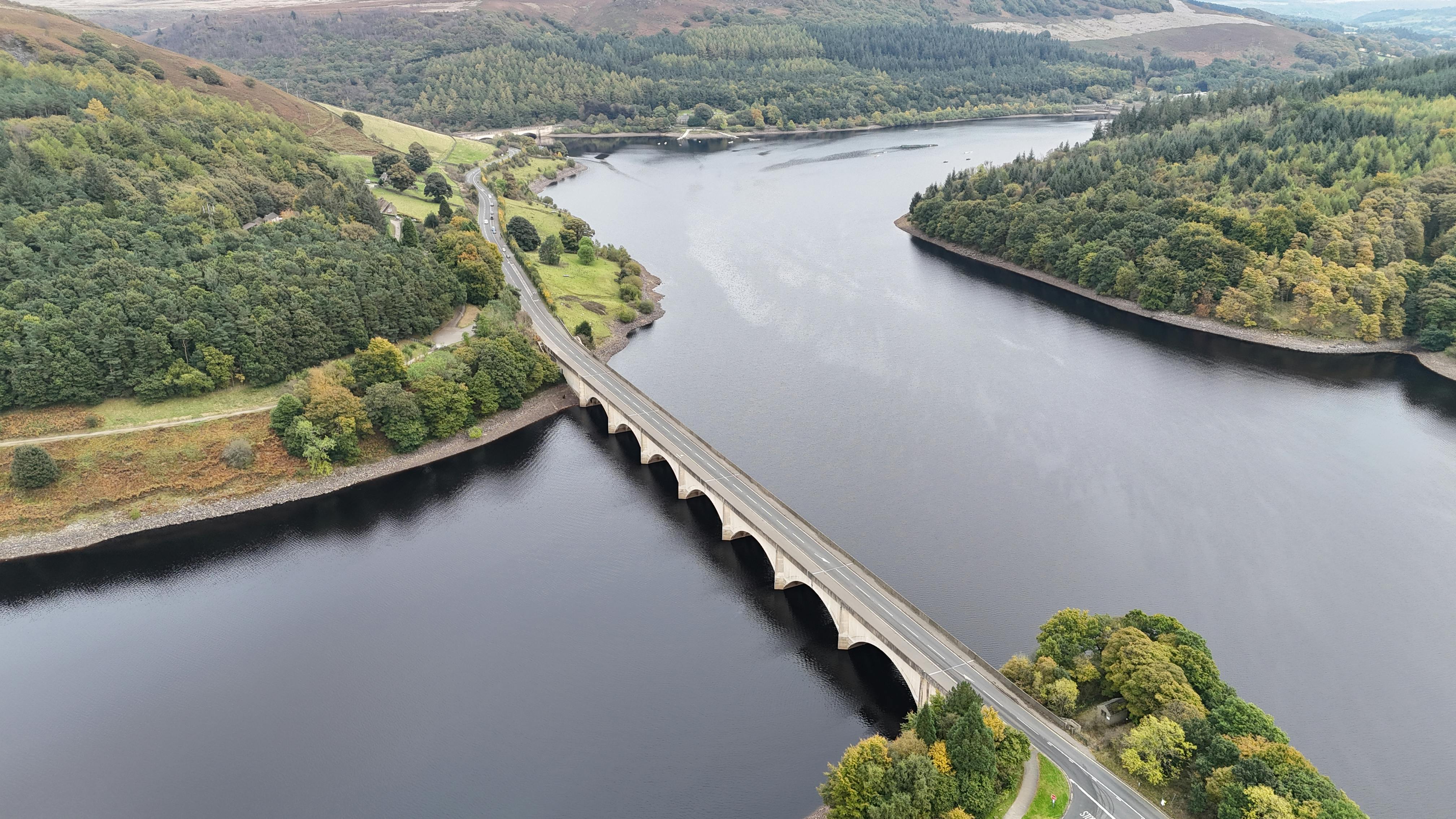 Aerial View of Ladybower Reservoir and Bridge in England · Free Stock Photo