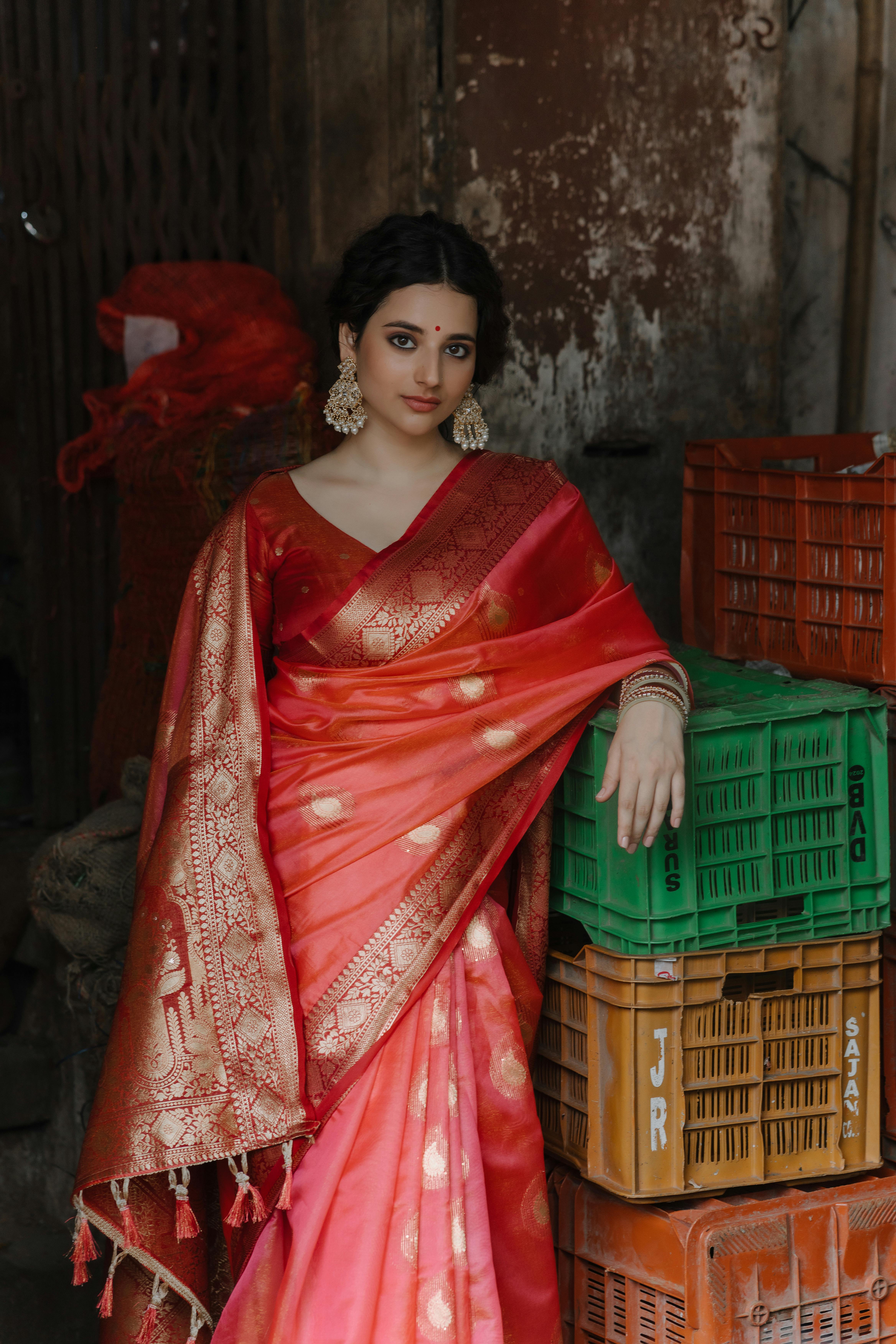 Model Red Background Photos, Download The BEST Free Model Red ...