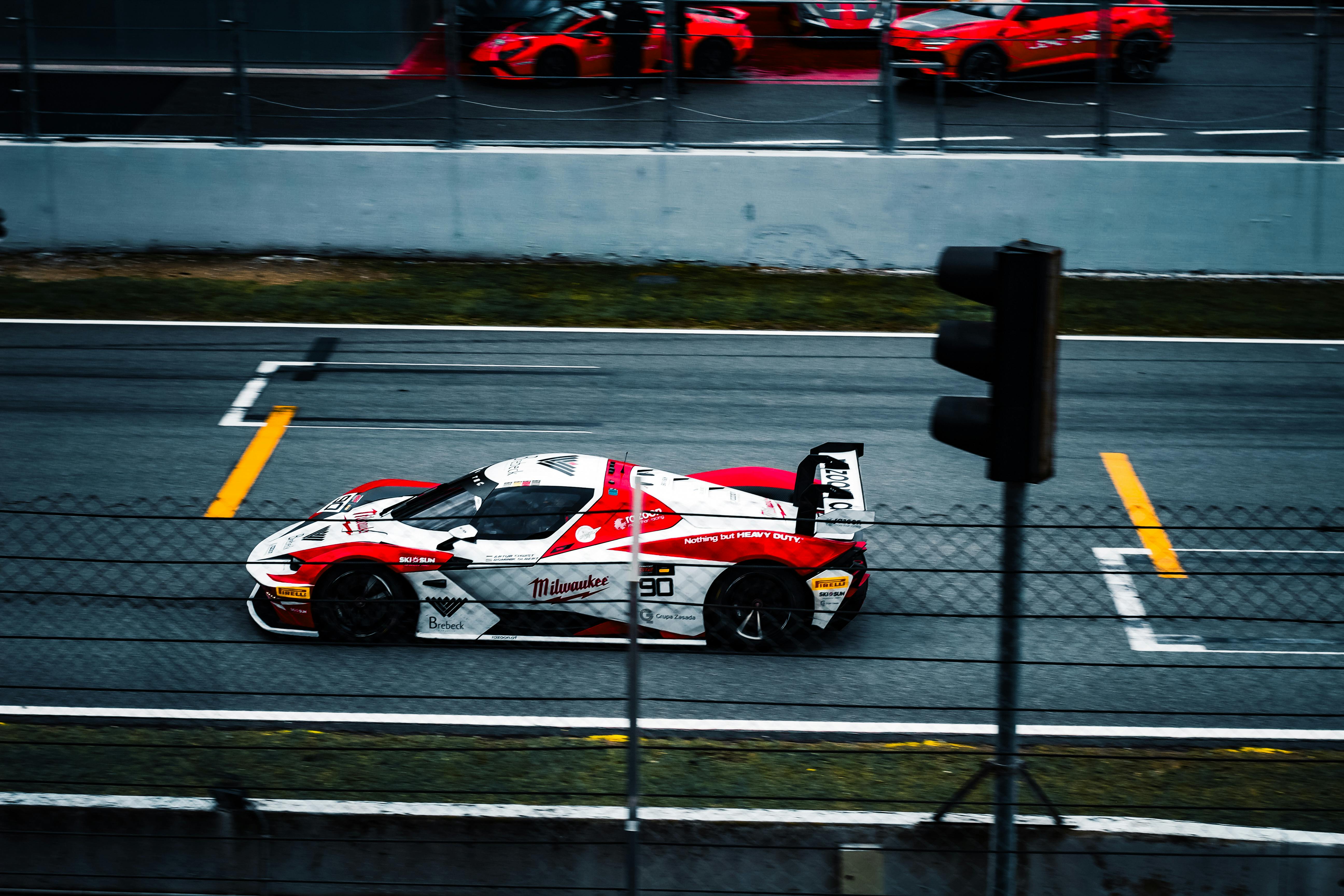 Racingtrack Photos, Download The BEST Free Racingtrack Stock Photos ...