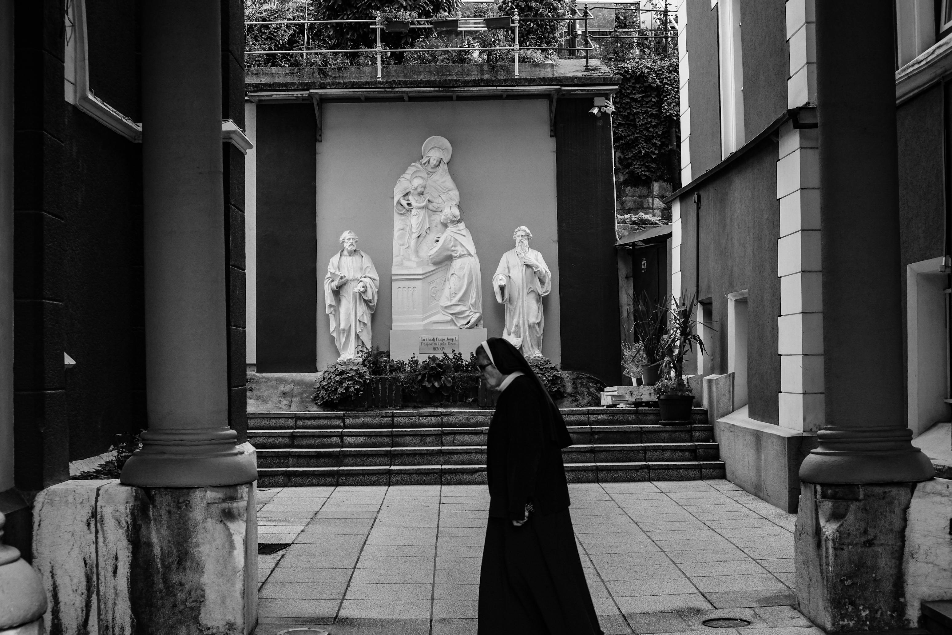 Christian Women Faith Photos, Download The BEST Free Christian Women ...