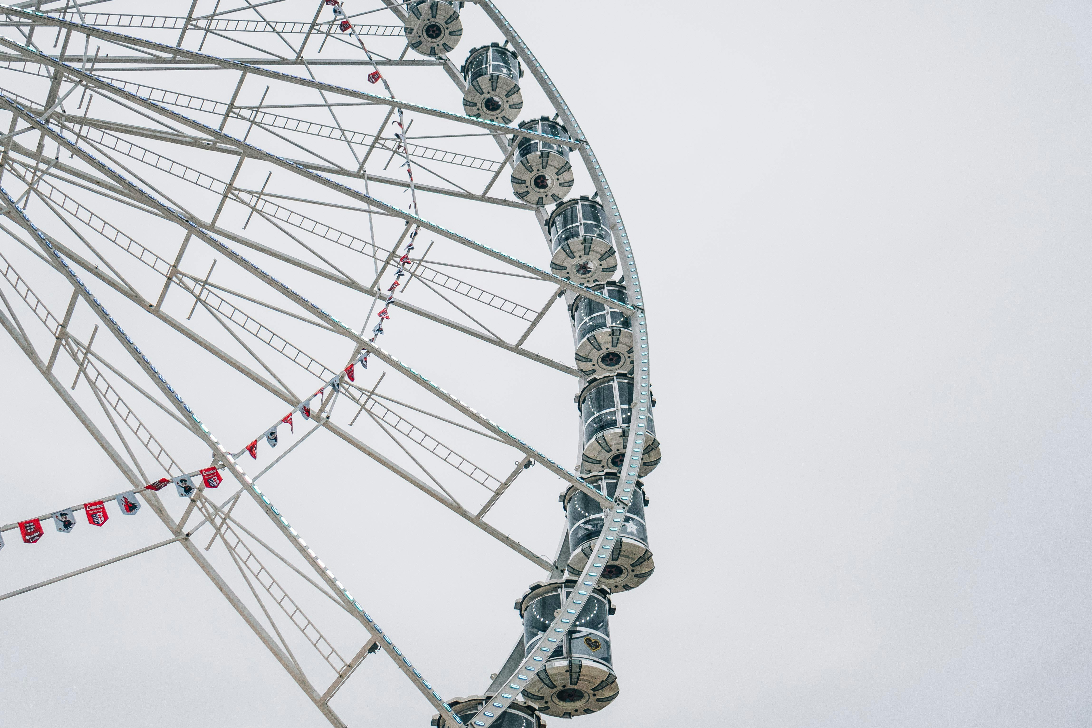 Photo of Ferris Wheel in Amusement Park · Free Stock Photo