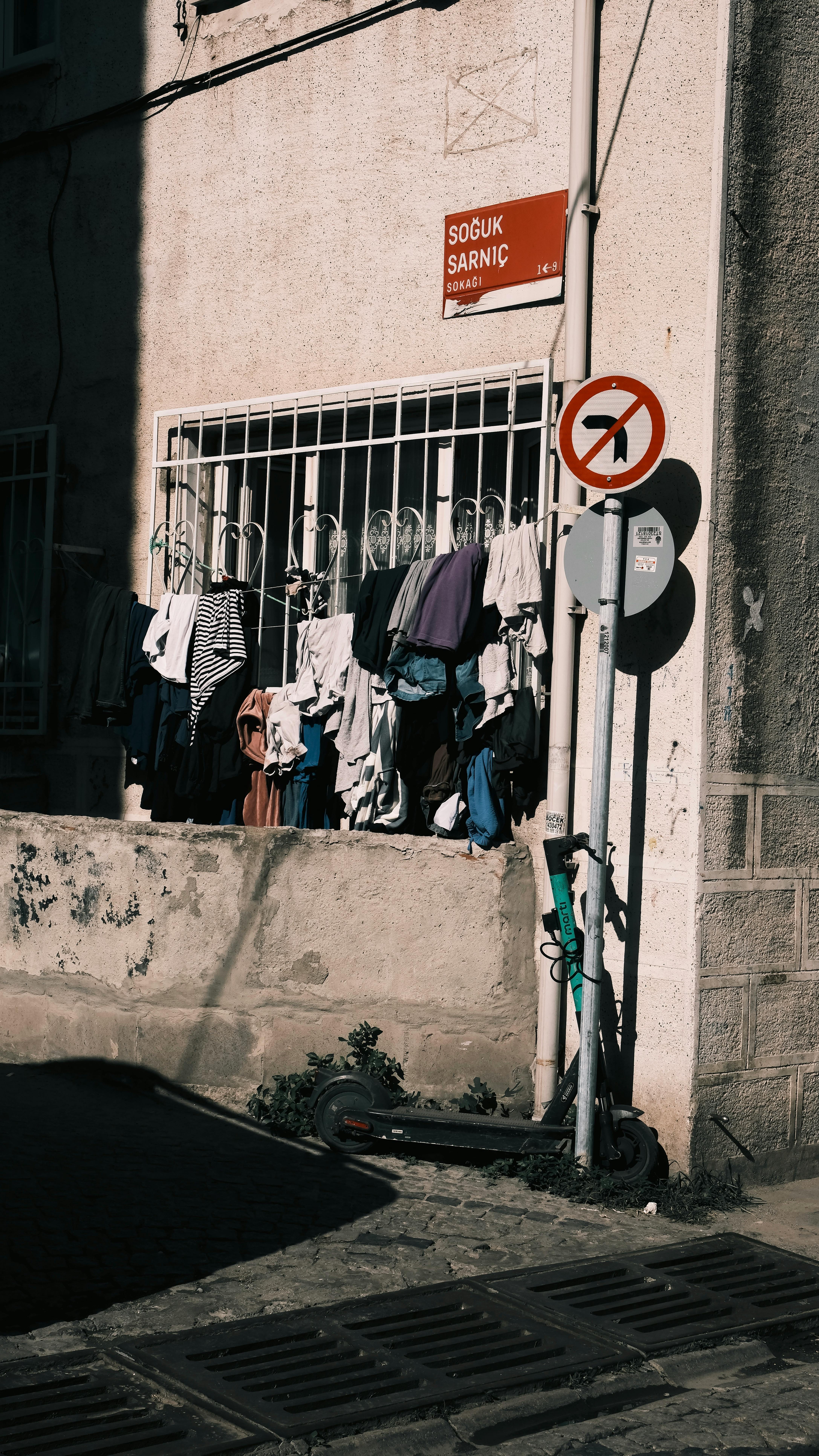 Street Laundry Photos, Download The BEST Free Street Laundry Stock ...
