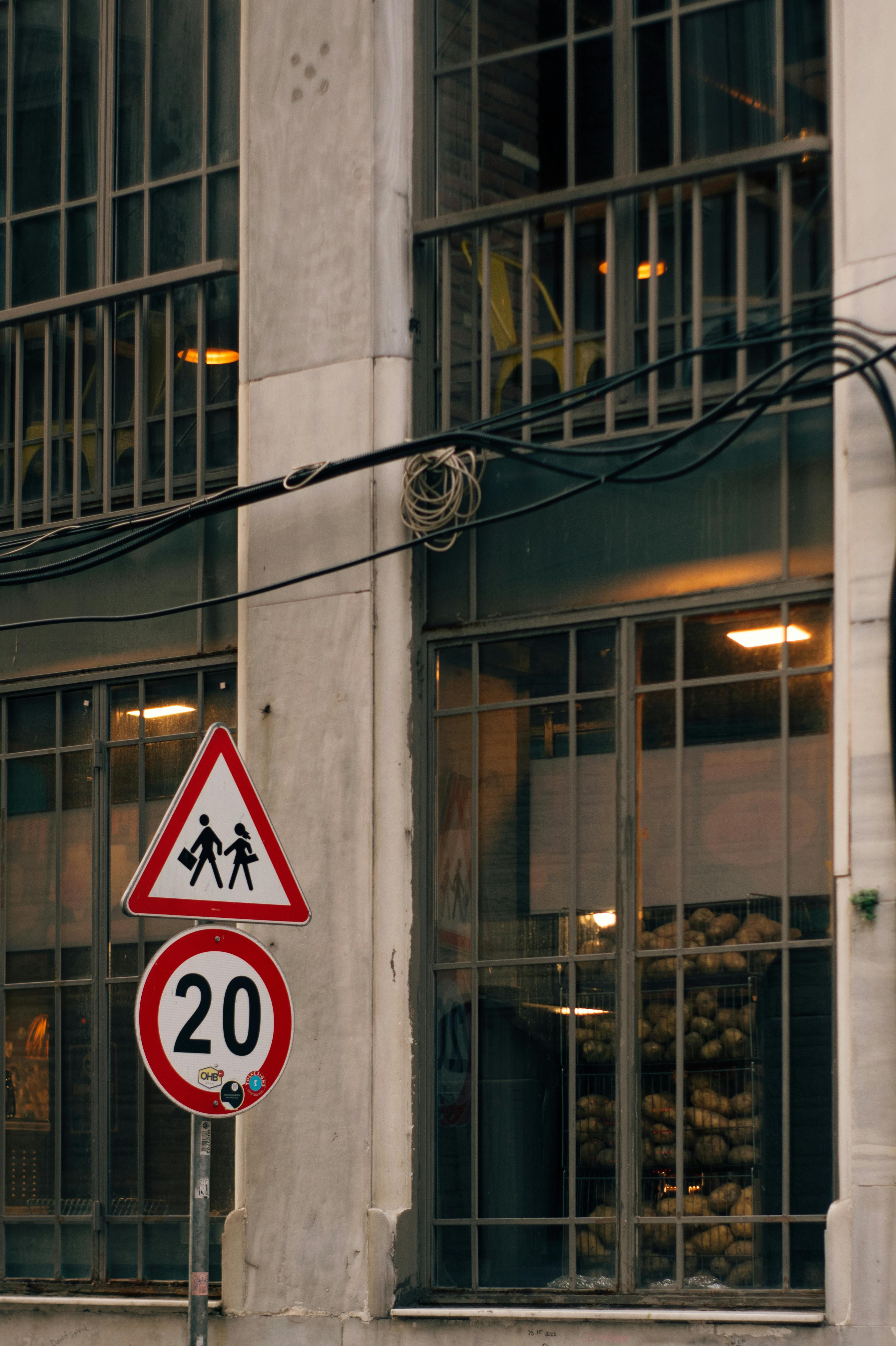 Urban Street Scene with Pedestrian Sign · Free Stock Photo