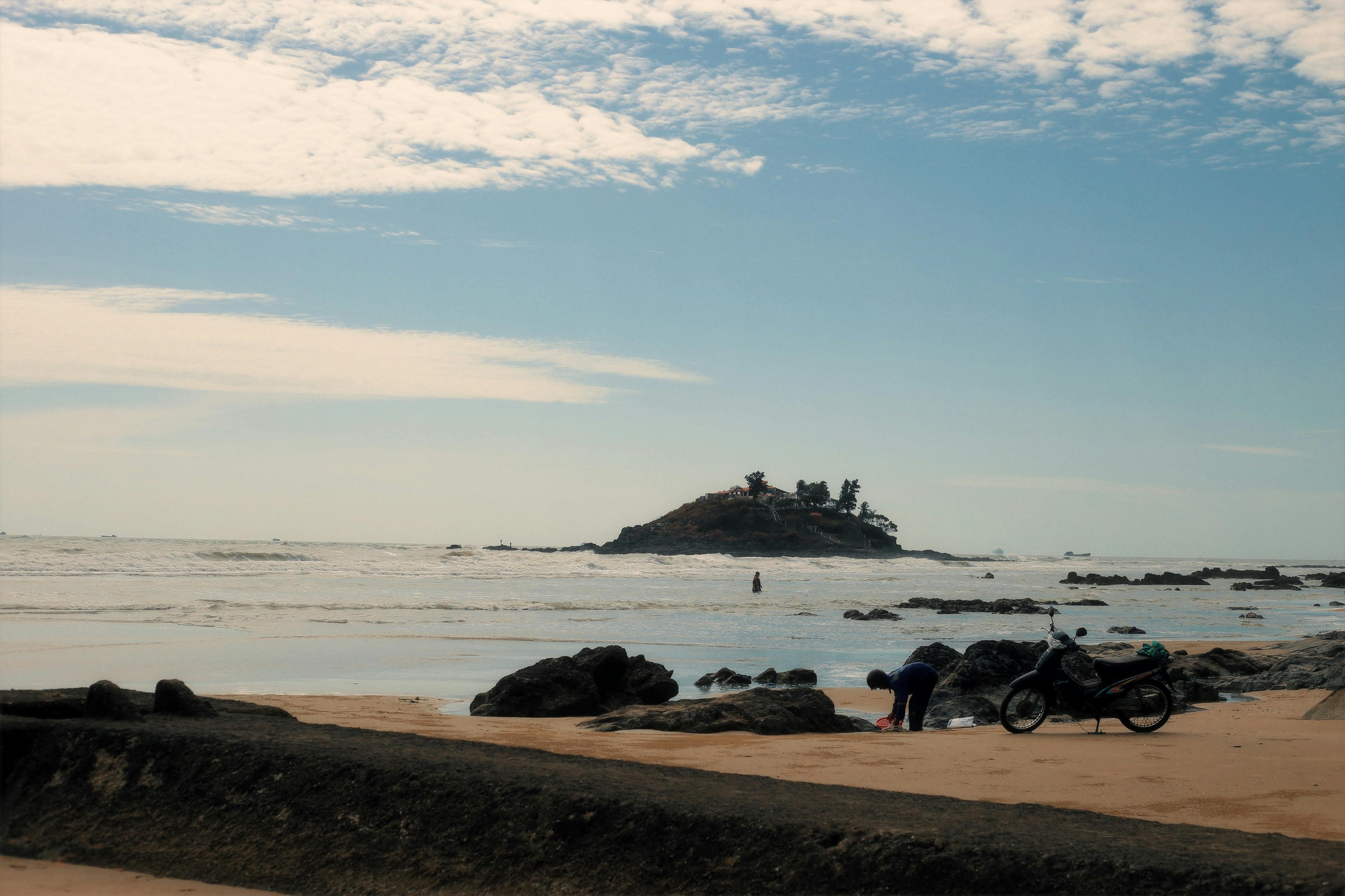 Coastal Riding Photos, Download The BEST Free Coastal Riding Stock ...